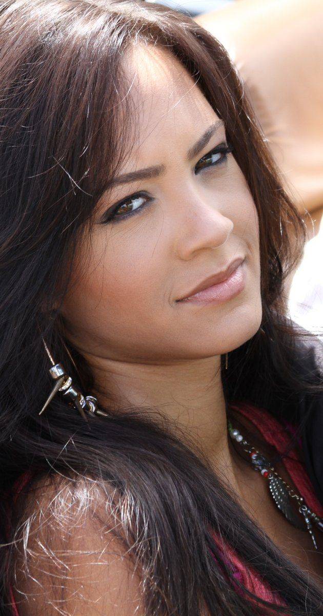 Beautiful Profile | Scrolller