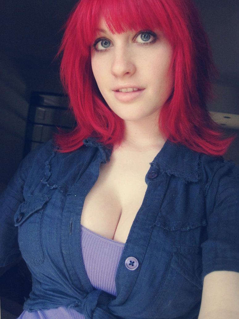 Beautiful Redhead | Scrolller