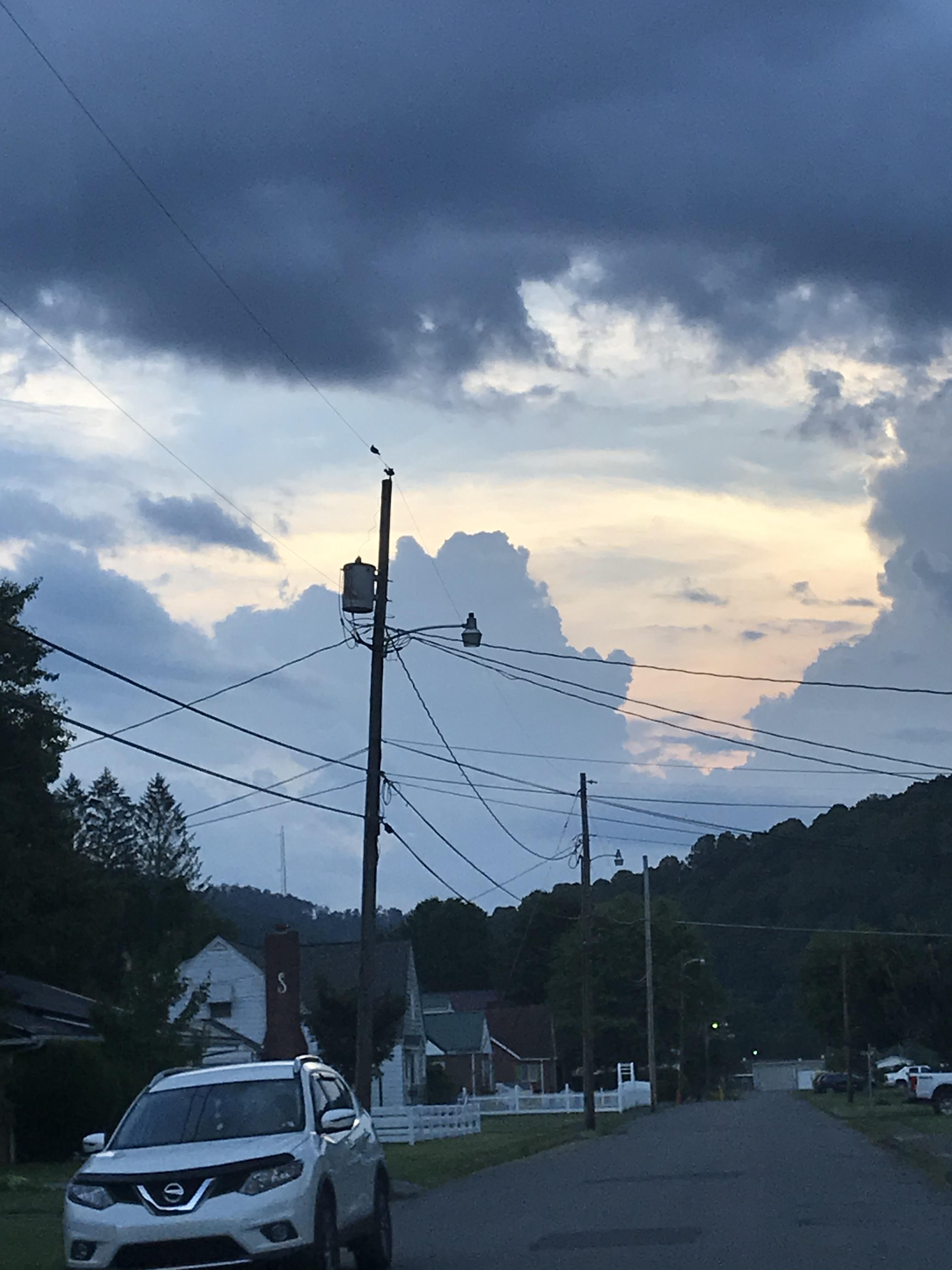 Beautiful sky this evening | Scrolller