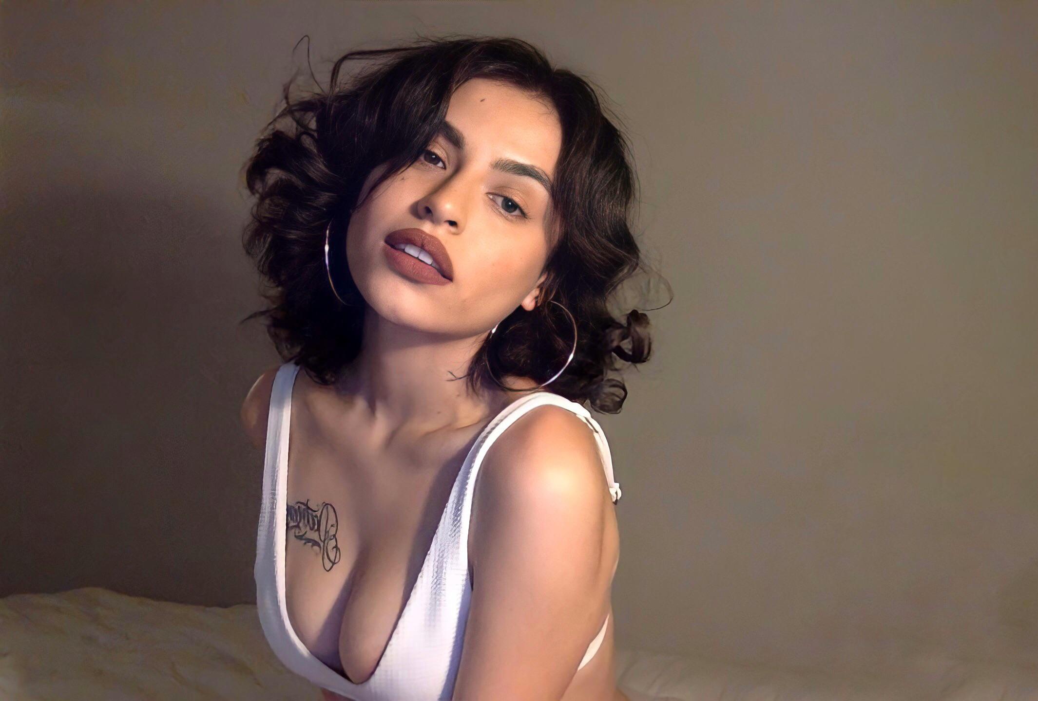 Me quieres besar? | Scrolller