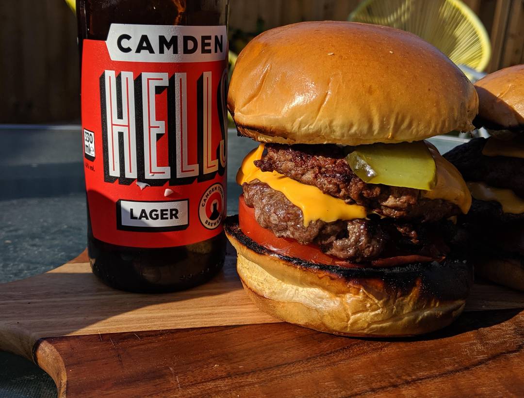 Been practising with burger recipes on the BBQ | Scrolller