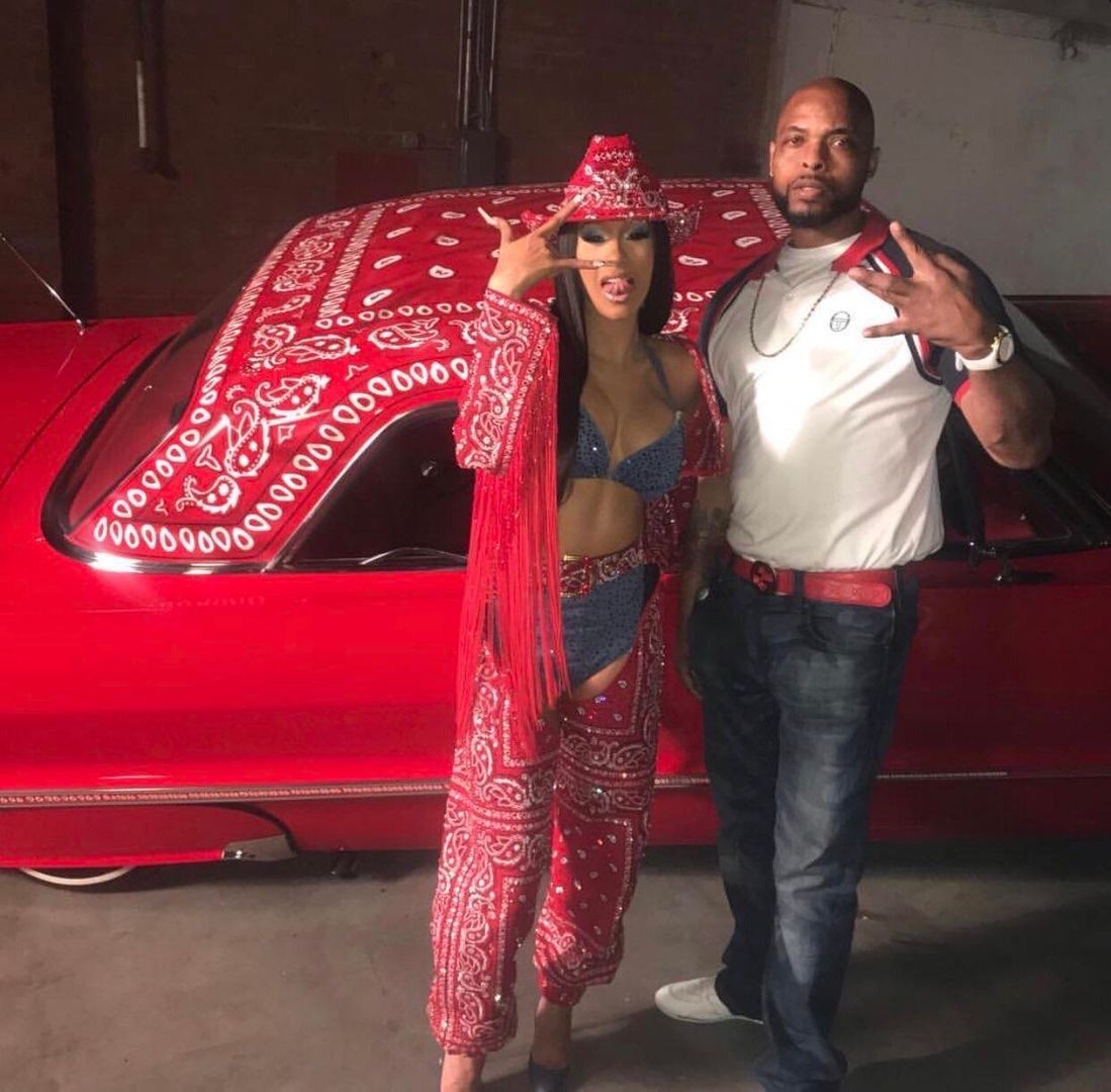 Behind the scenes of “Thotiana Remix” | Scrolller