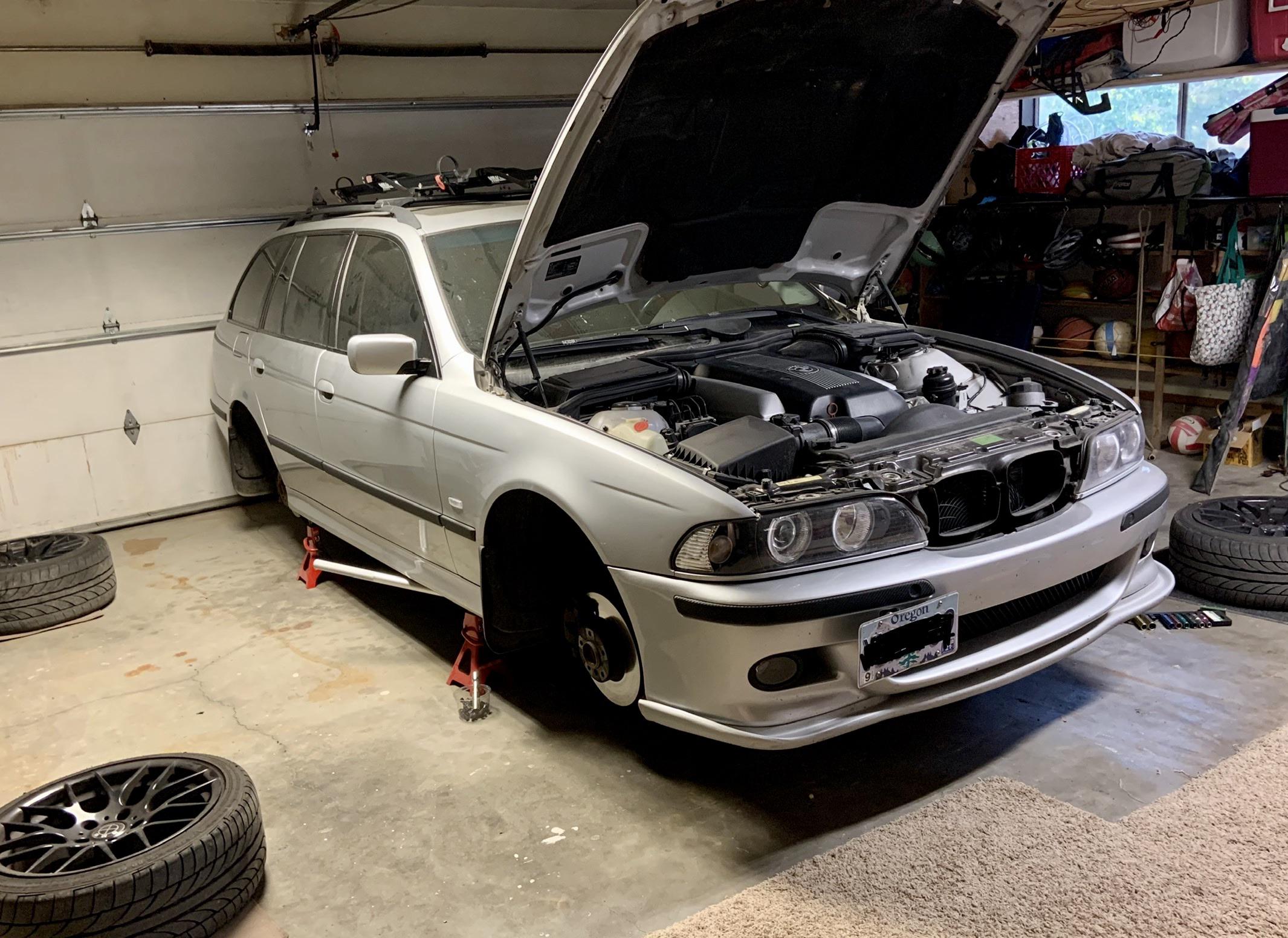 Behold: The majestic e39 540iT captured in its natural environment. | Scrolller