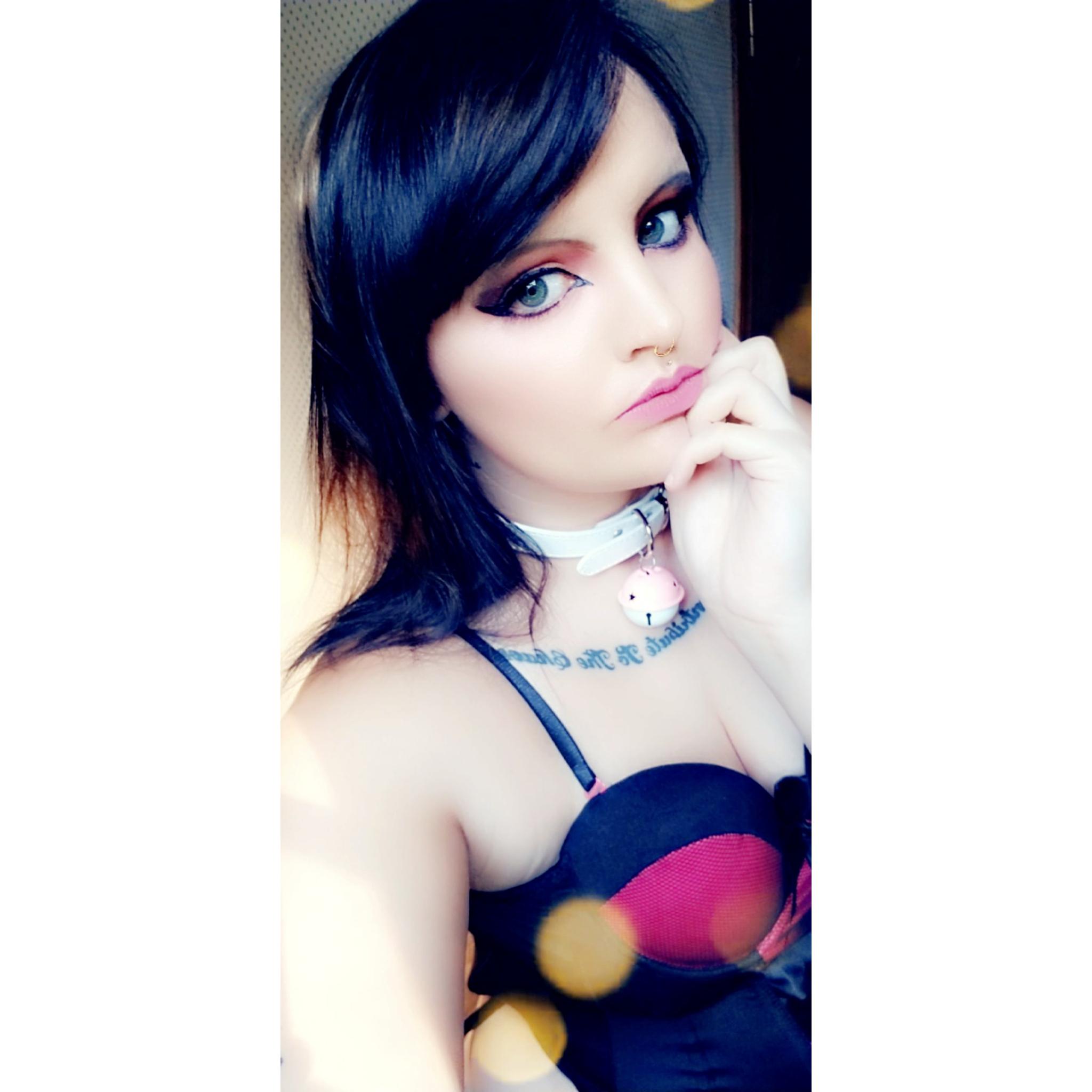Bell collar and some new lingerie= happy girl. | Scrolller