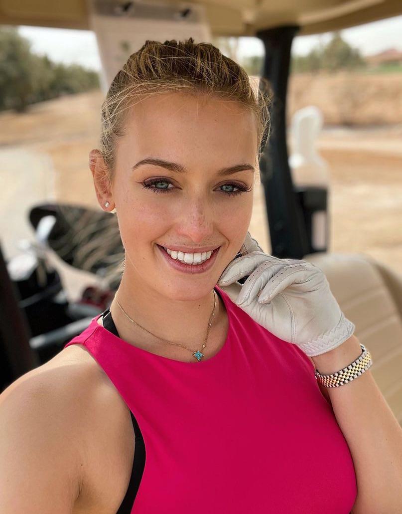 Bella Angel [irtr] | Scrolller