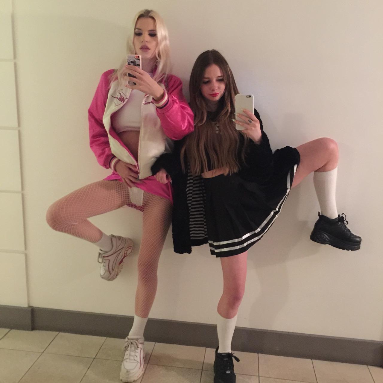 Best friends | Scrolller