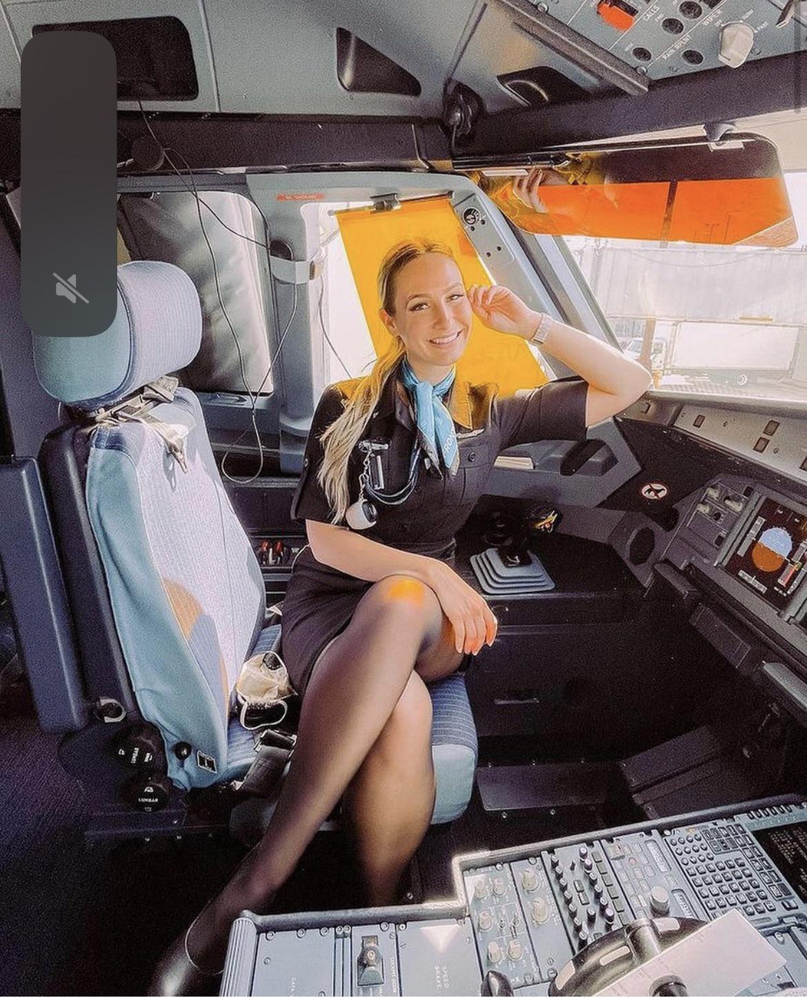 Best seat on the plane | Scrolller