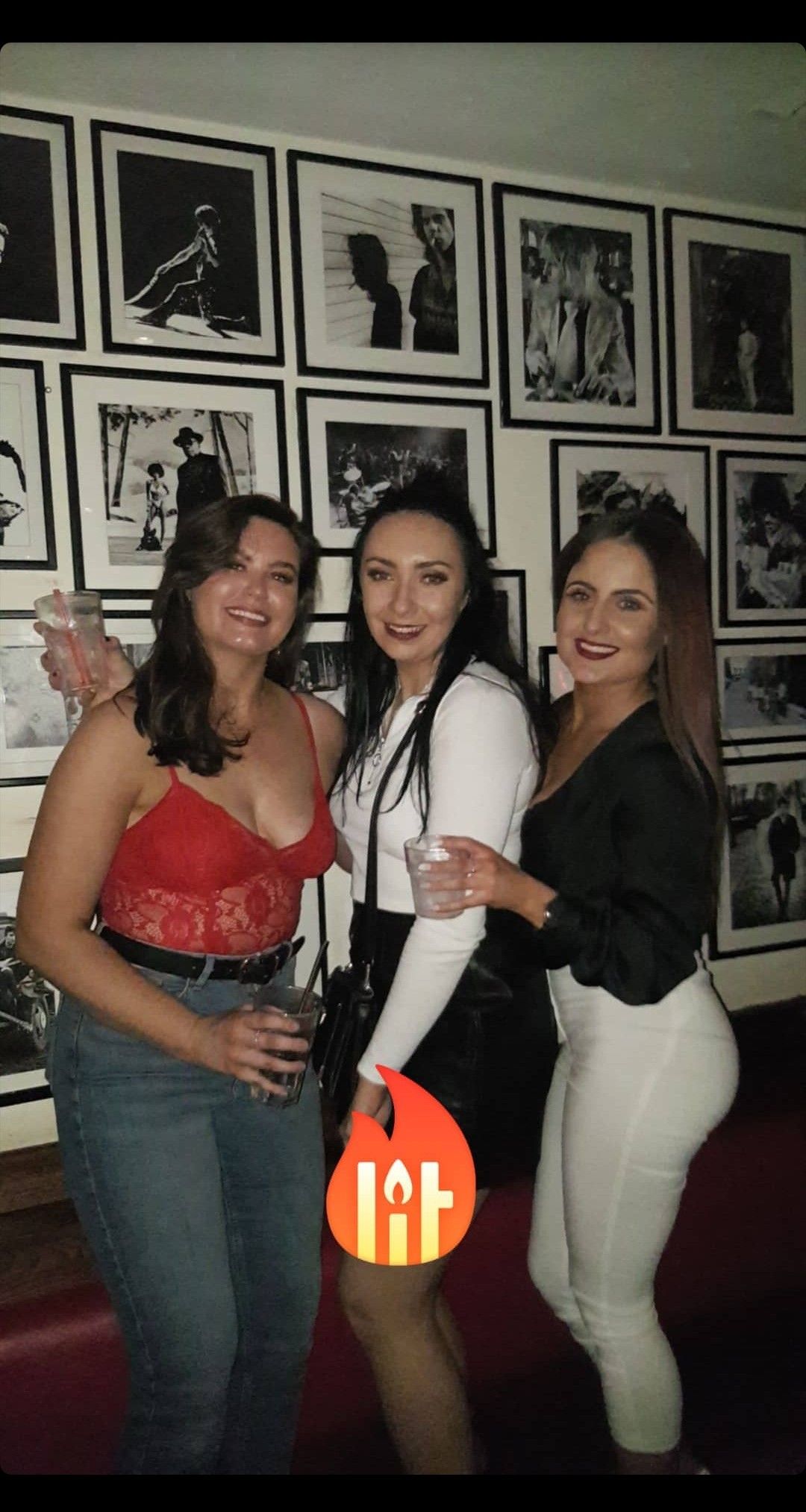 Besties. | Scrolller