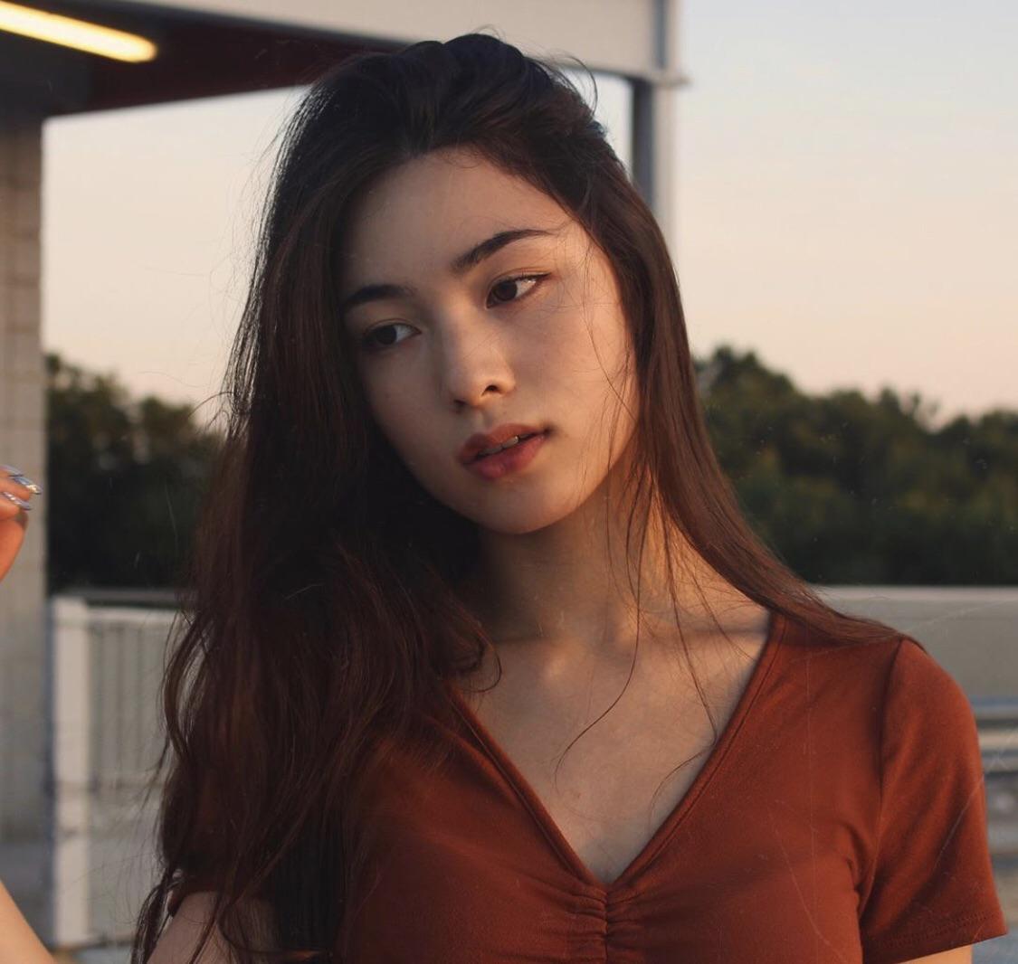 Bethany Juseyo | Scrolller