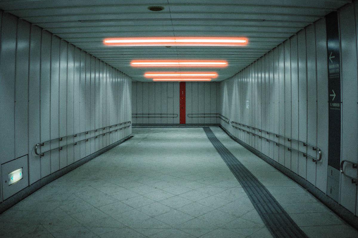 Between trains in Tokyo [OC] | Scrolller