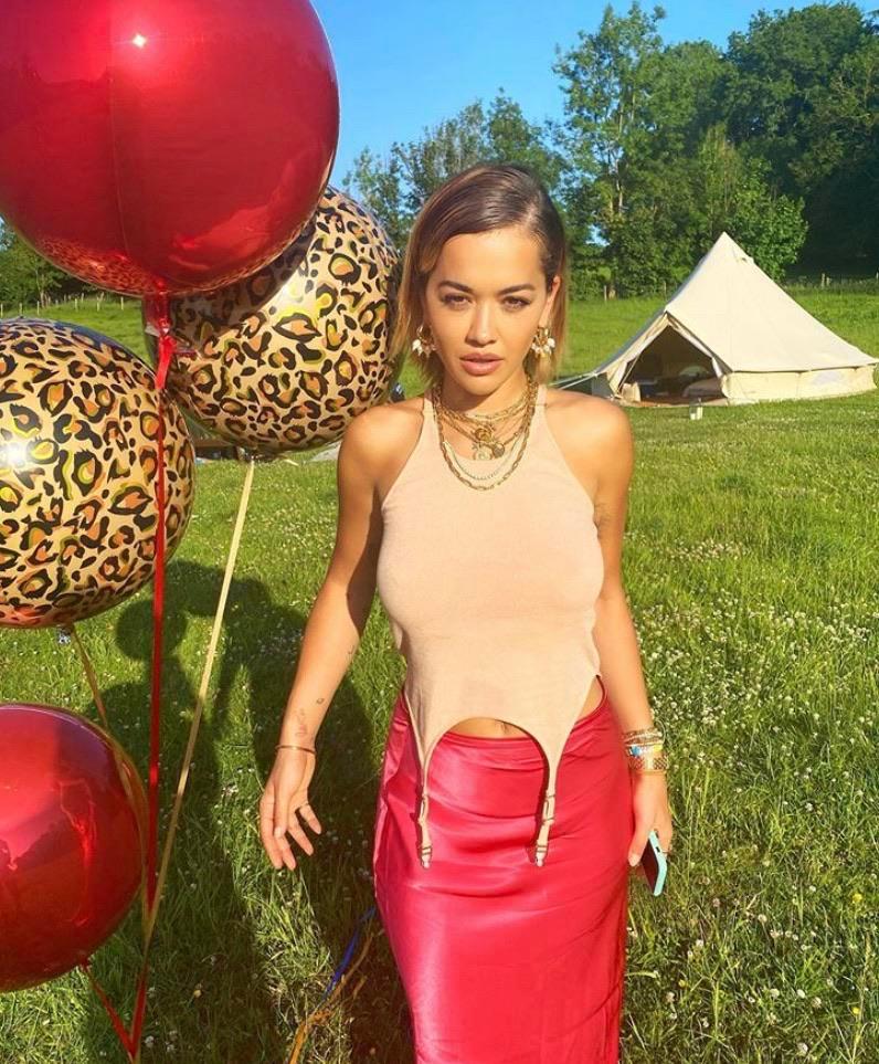 Big balloons | Scrolller