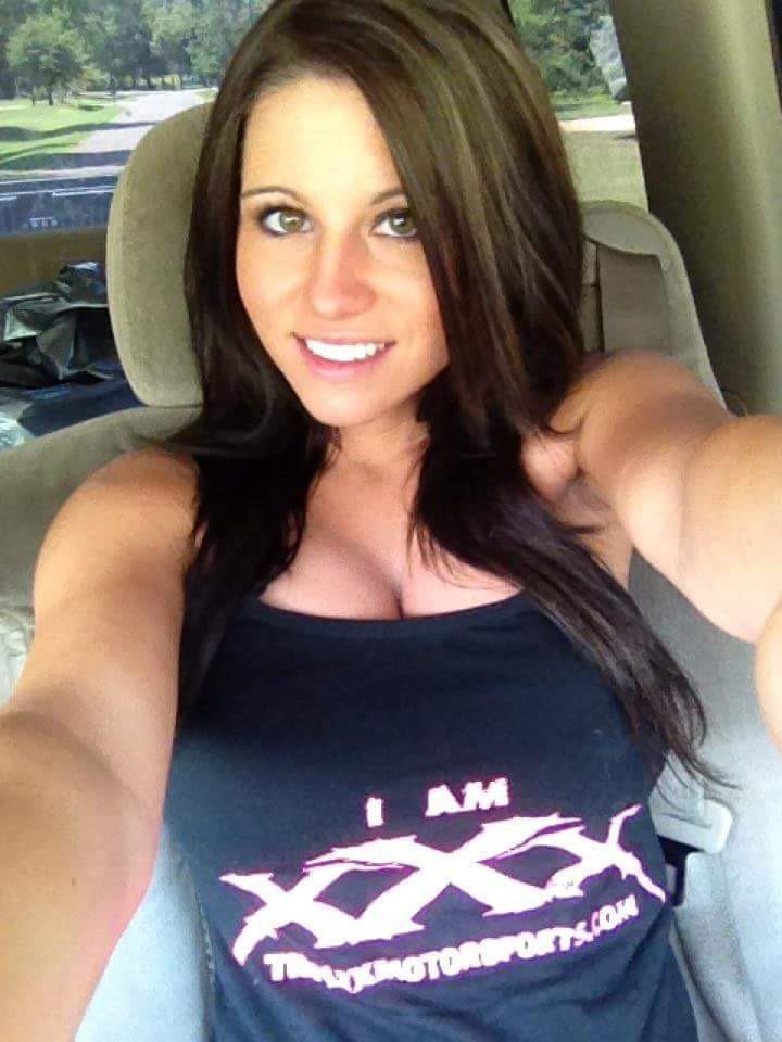 Big balloons for her | Scrolller