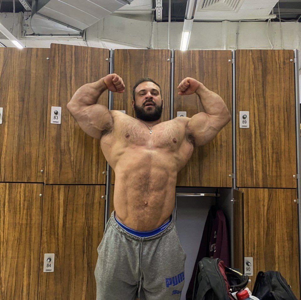 Big beefcake | Scrolller