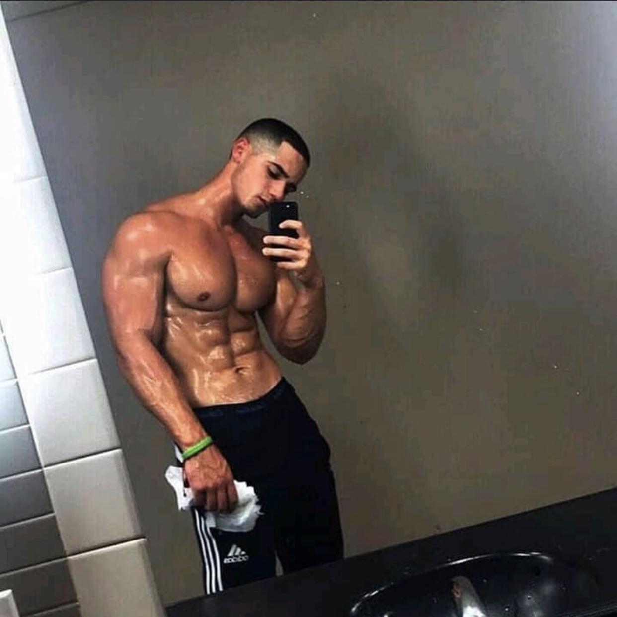 Big boy! | Scrolller