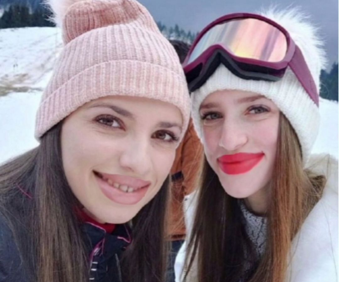 Bimbo gloss | Scrolller