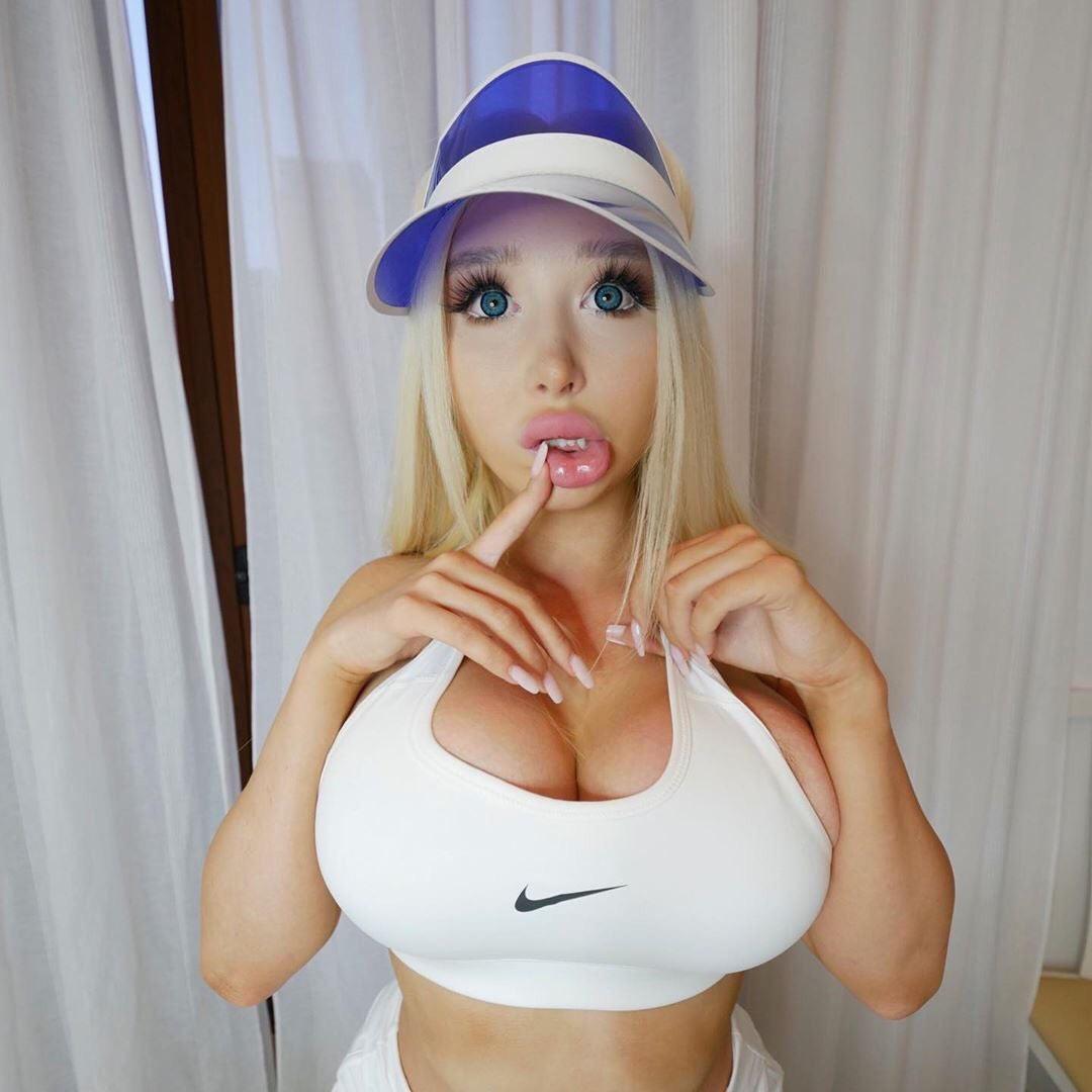I'm a brainless slutty bimbo, use me as you wish master | Scrolller