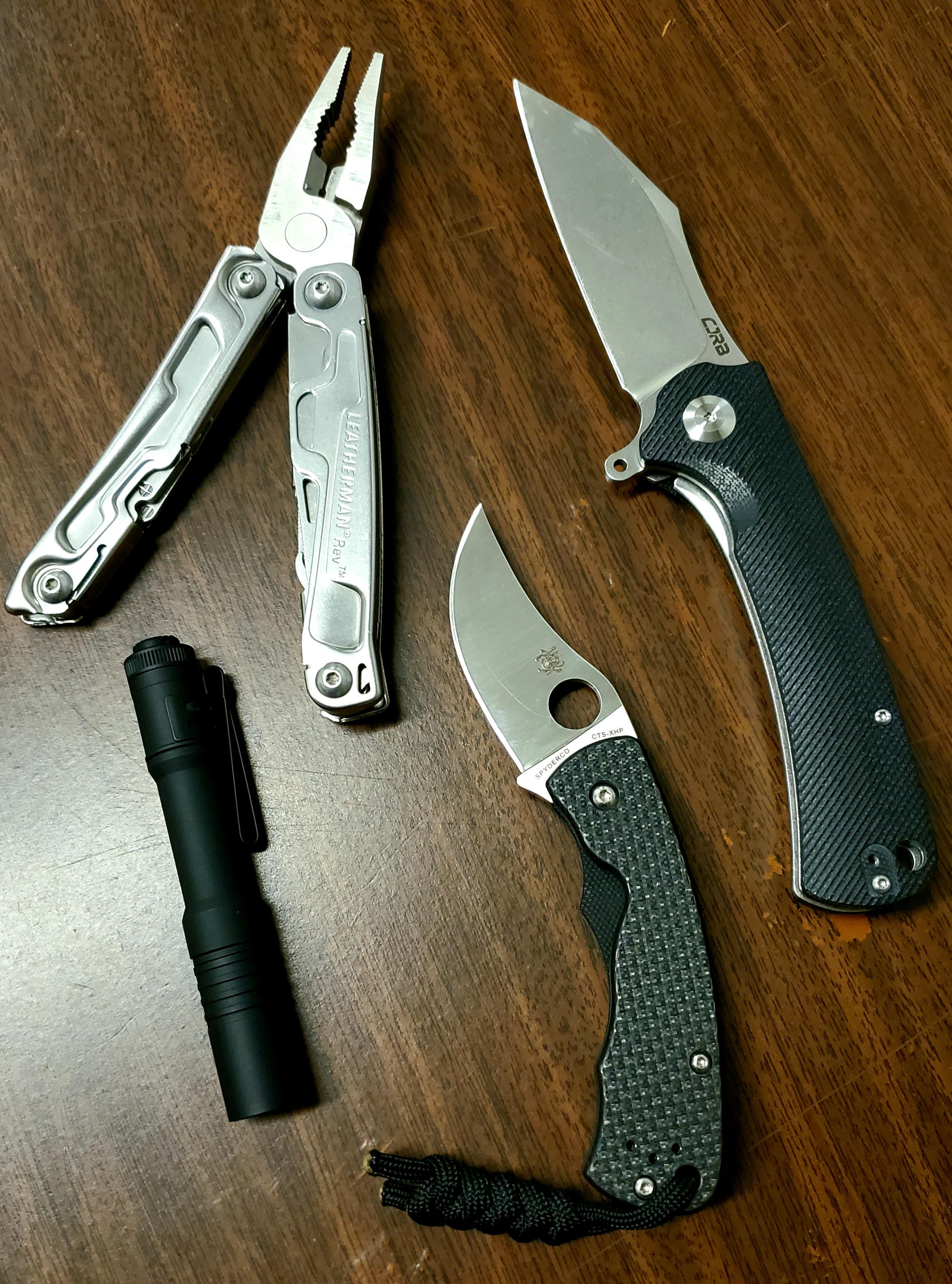 Black and Silver Pocket Dump | Scrolller