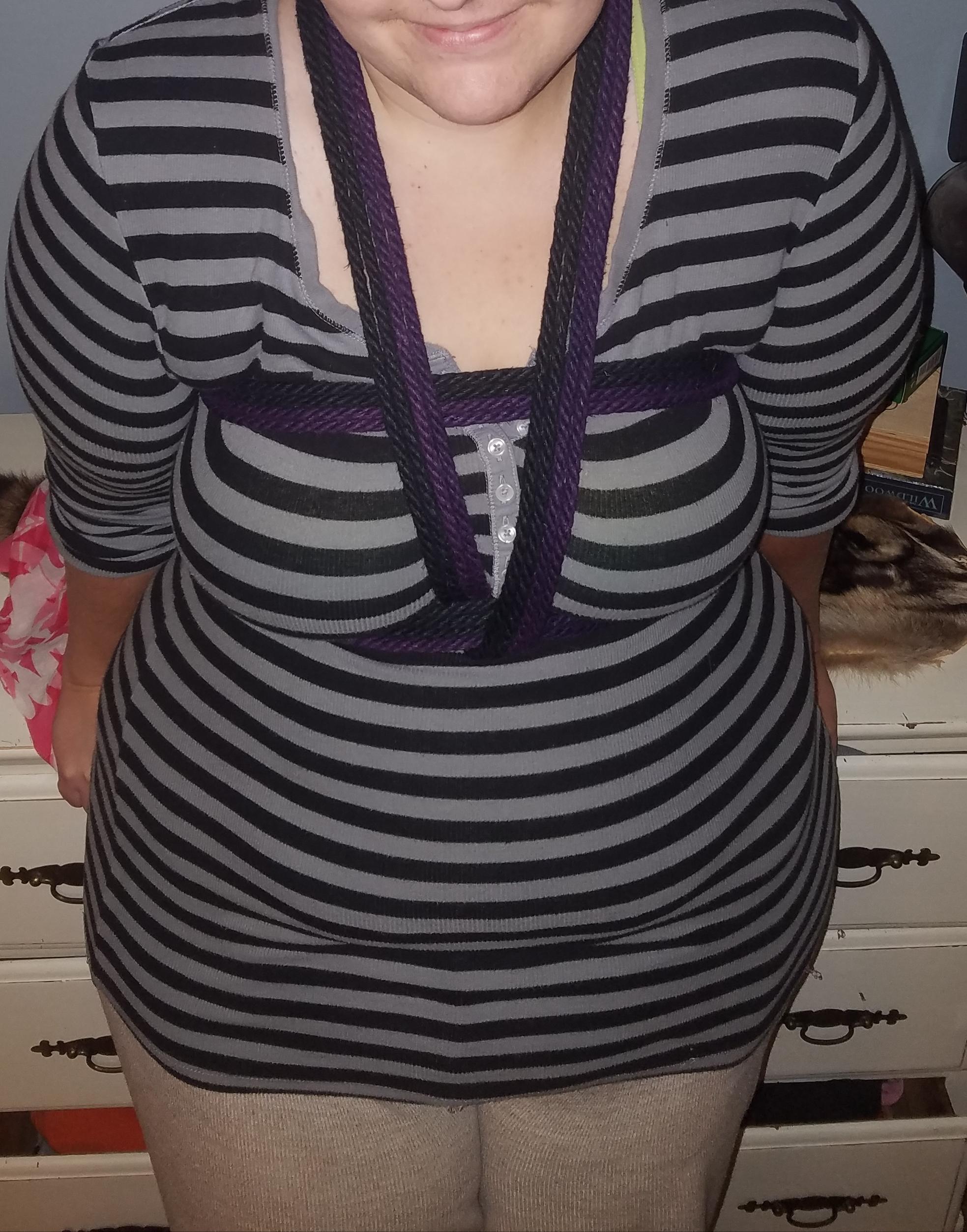 Black and violet chest harness | Scrolller