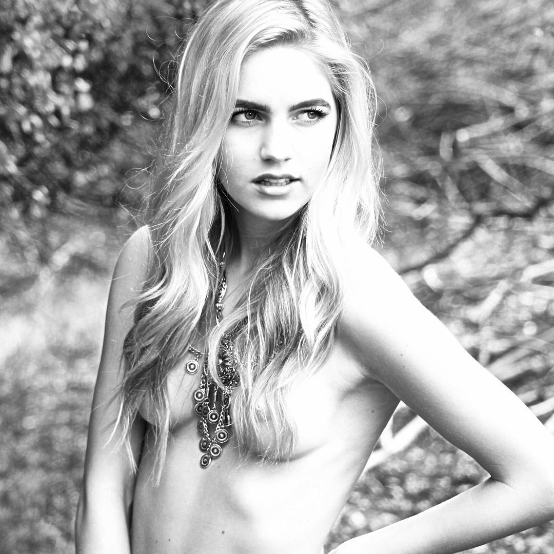 Black and white dreams. | Scrolller