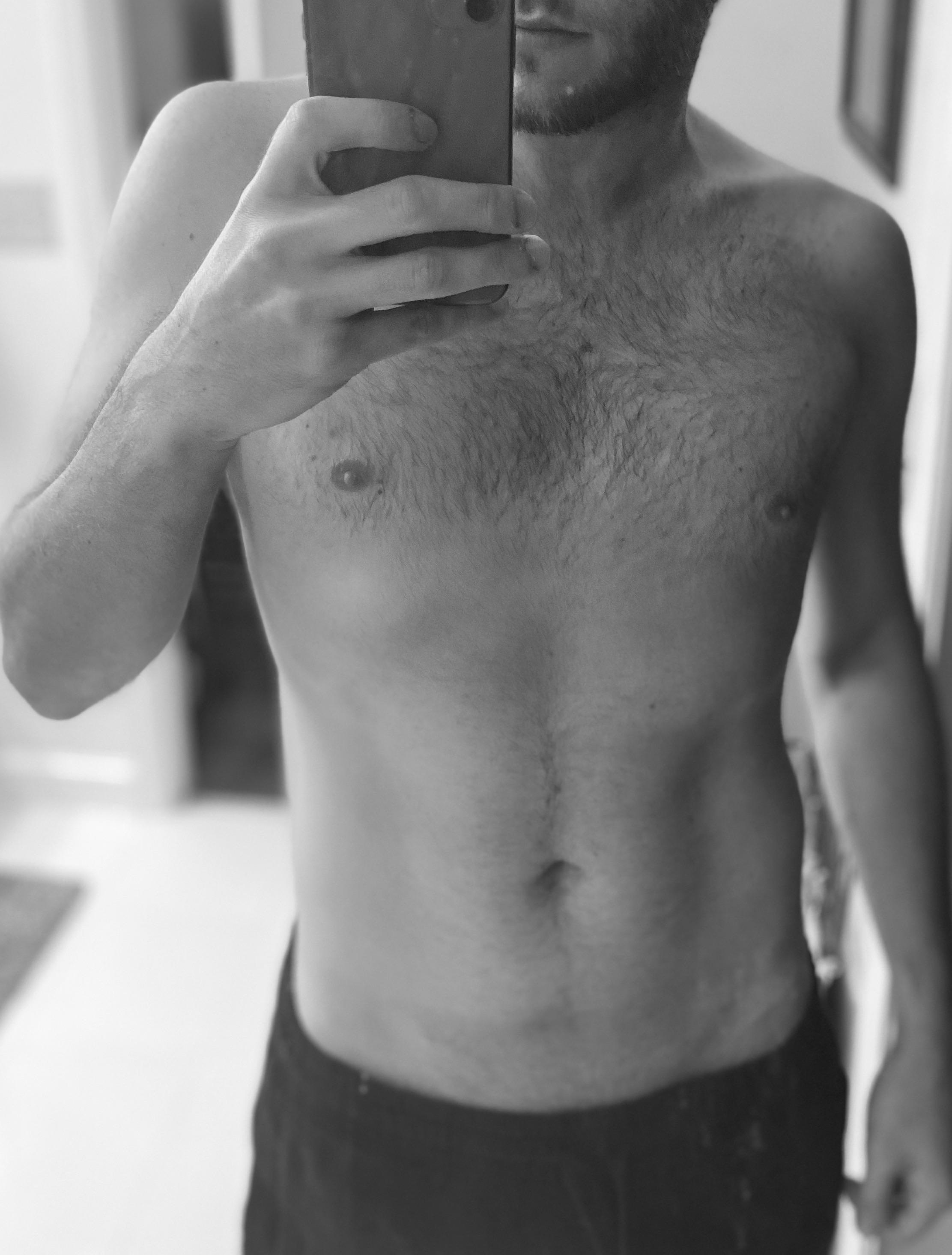 Black and white, I’m a classy dad 😉 | Scrolller