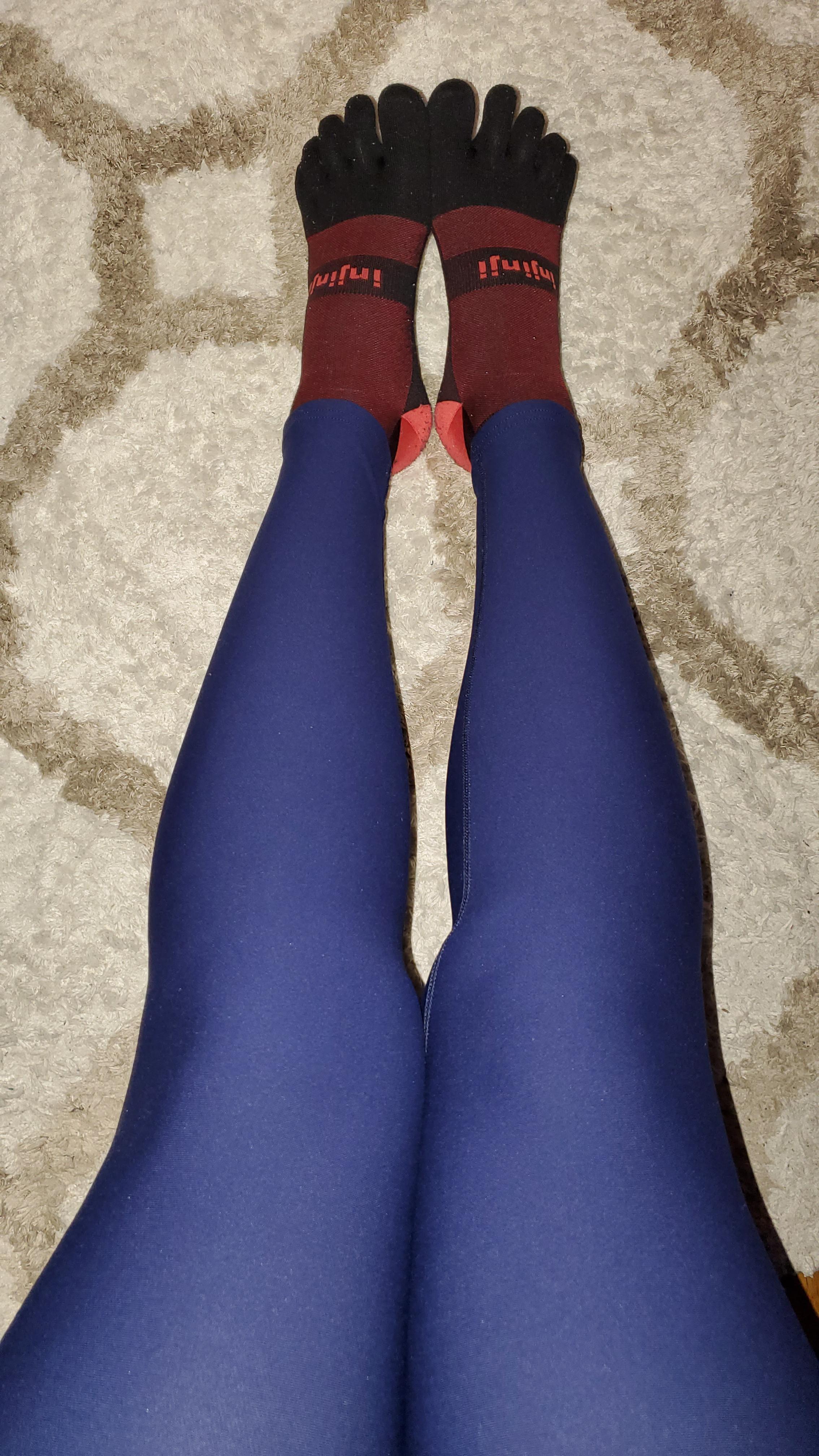 OG Under Armour Cold Gear tights and Injinji Knee High Compression toe socks. | Scrolller