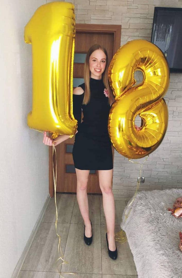 Black Dress Scrolller