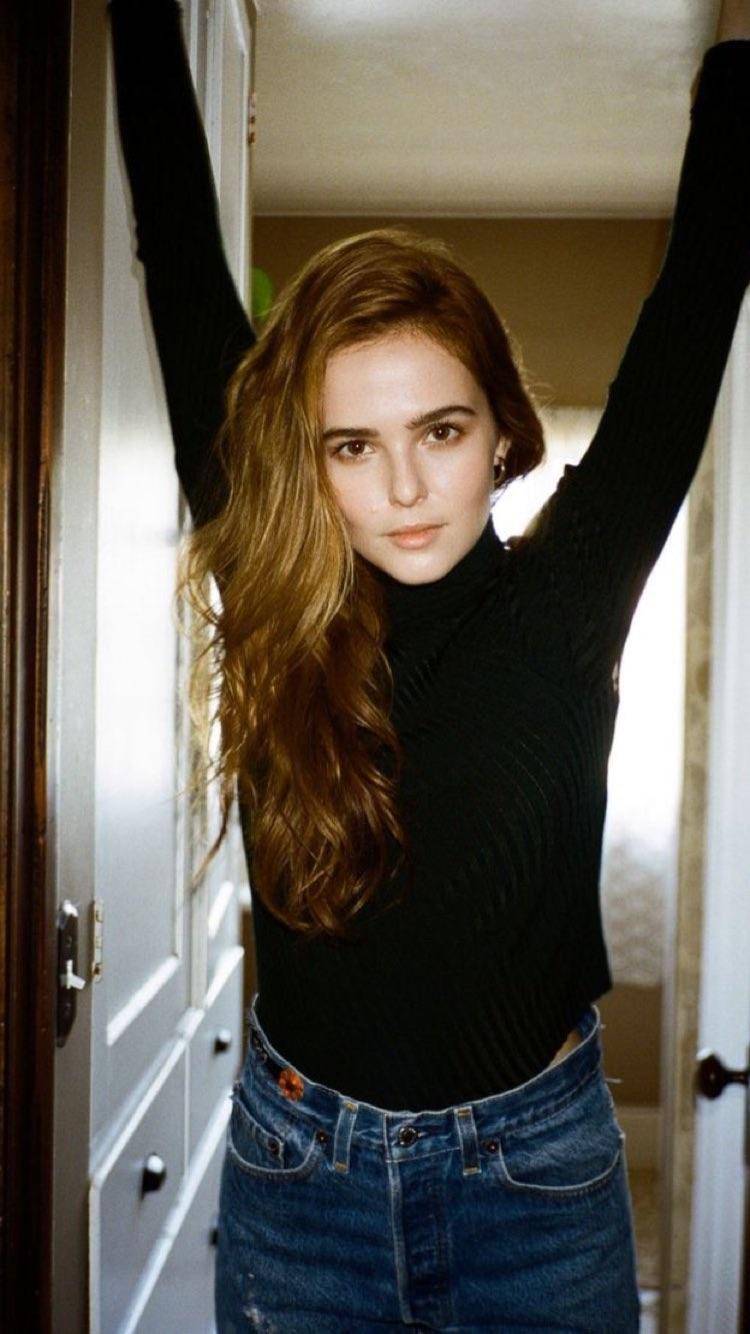 Blocking the hallway | Scrolller