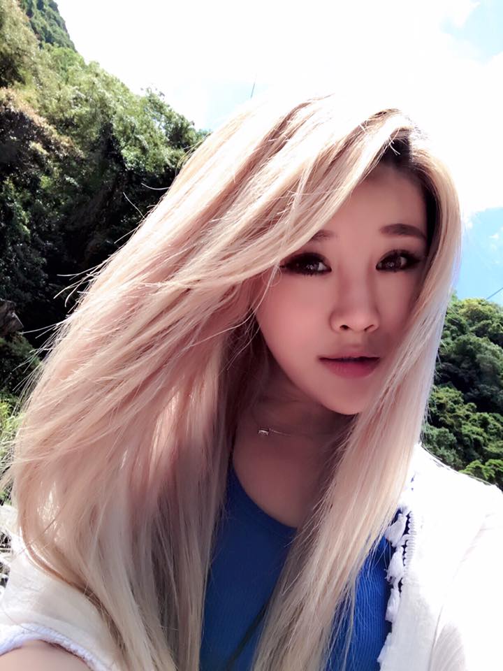 Blondie Scrolller