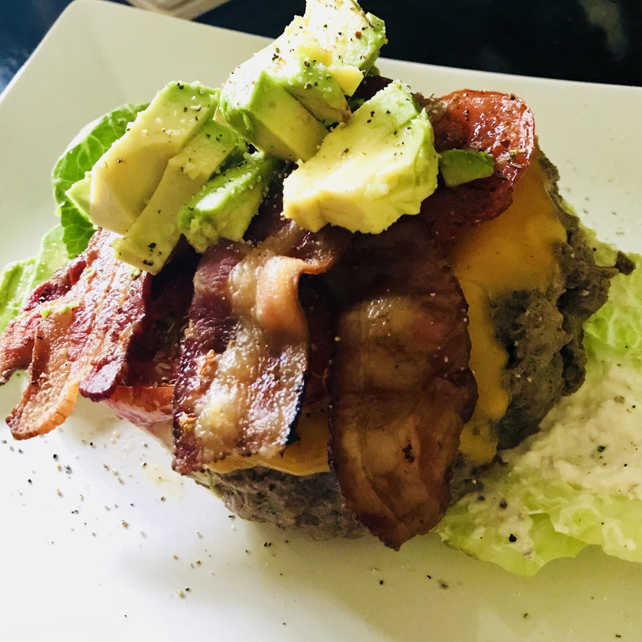 BLT Avocado and Horseradish Burger | Scrolller