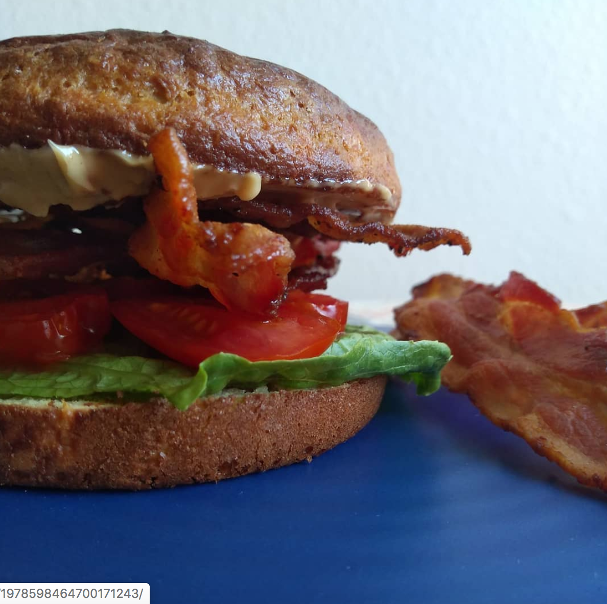 BLT on Low Carb Bread. | Scrolller