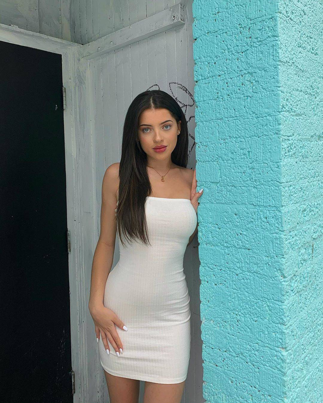 Blue bricks | Scrolller