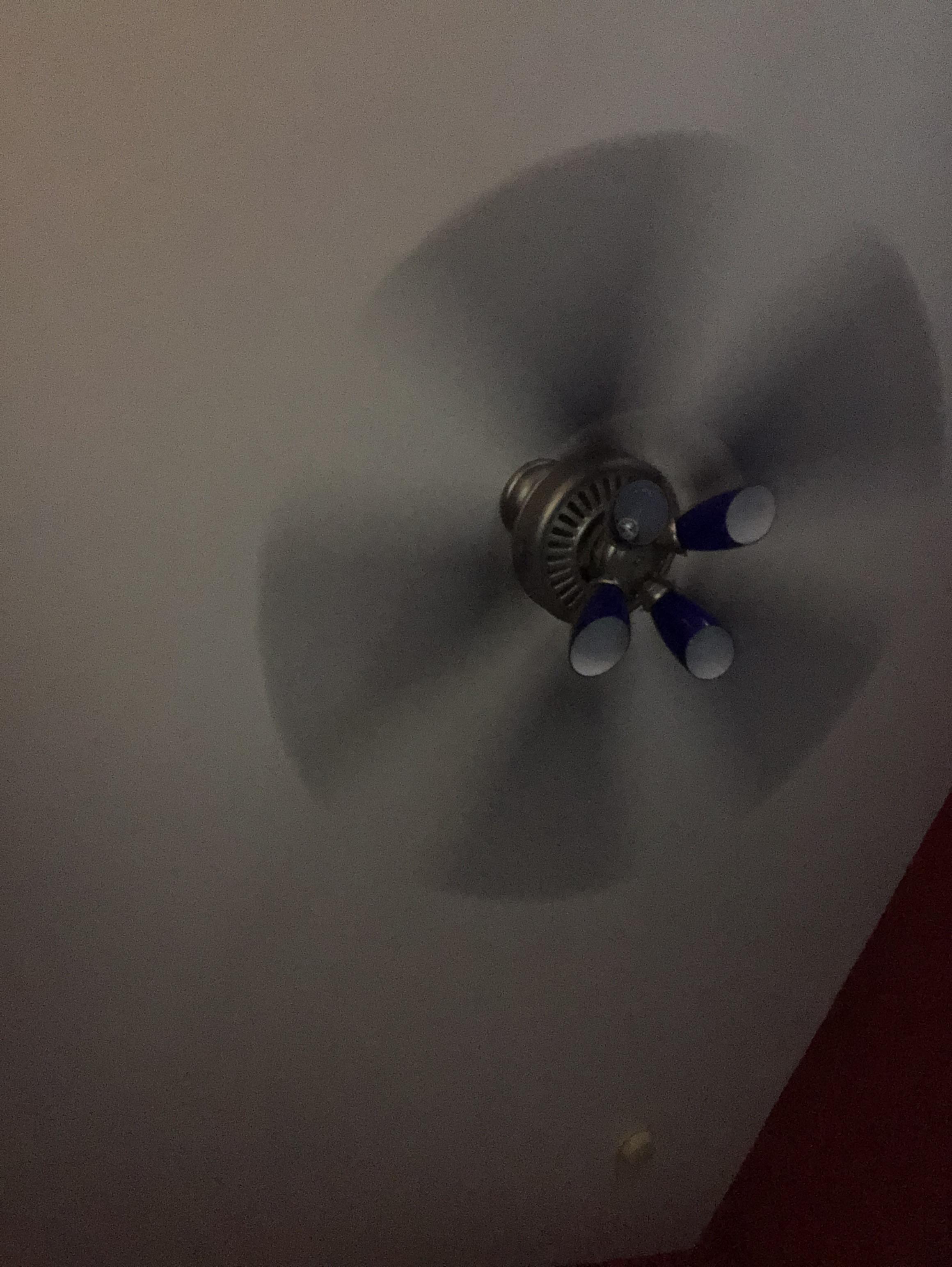 Blue ceiling fan | Scrolller