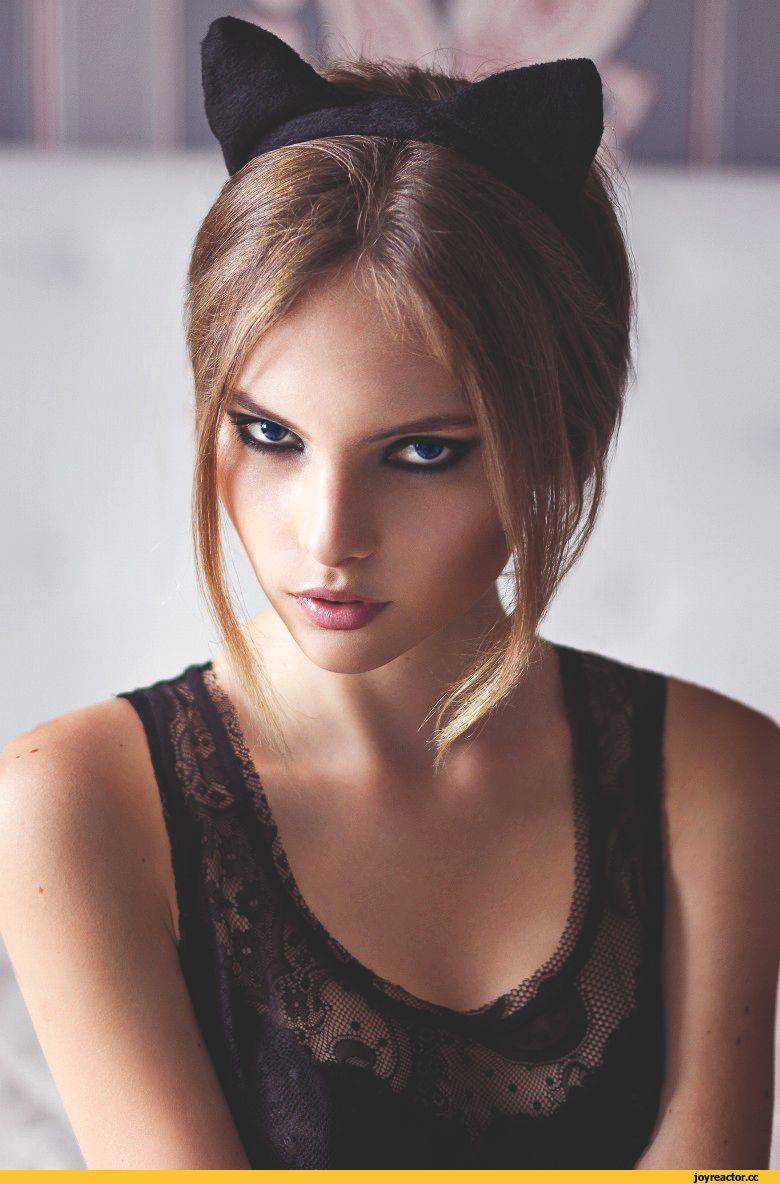 Blue Eyes | Scrolller