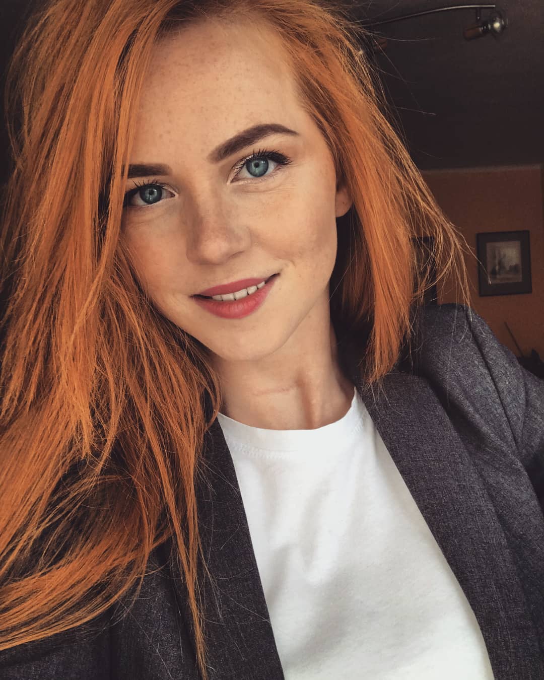 Blue Eyes And Red Hair Perfect Combo Scrolller