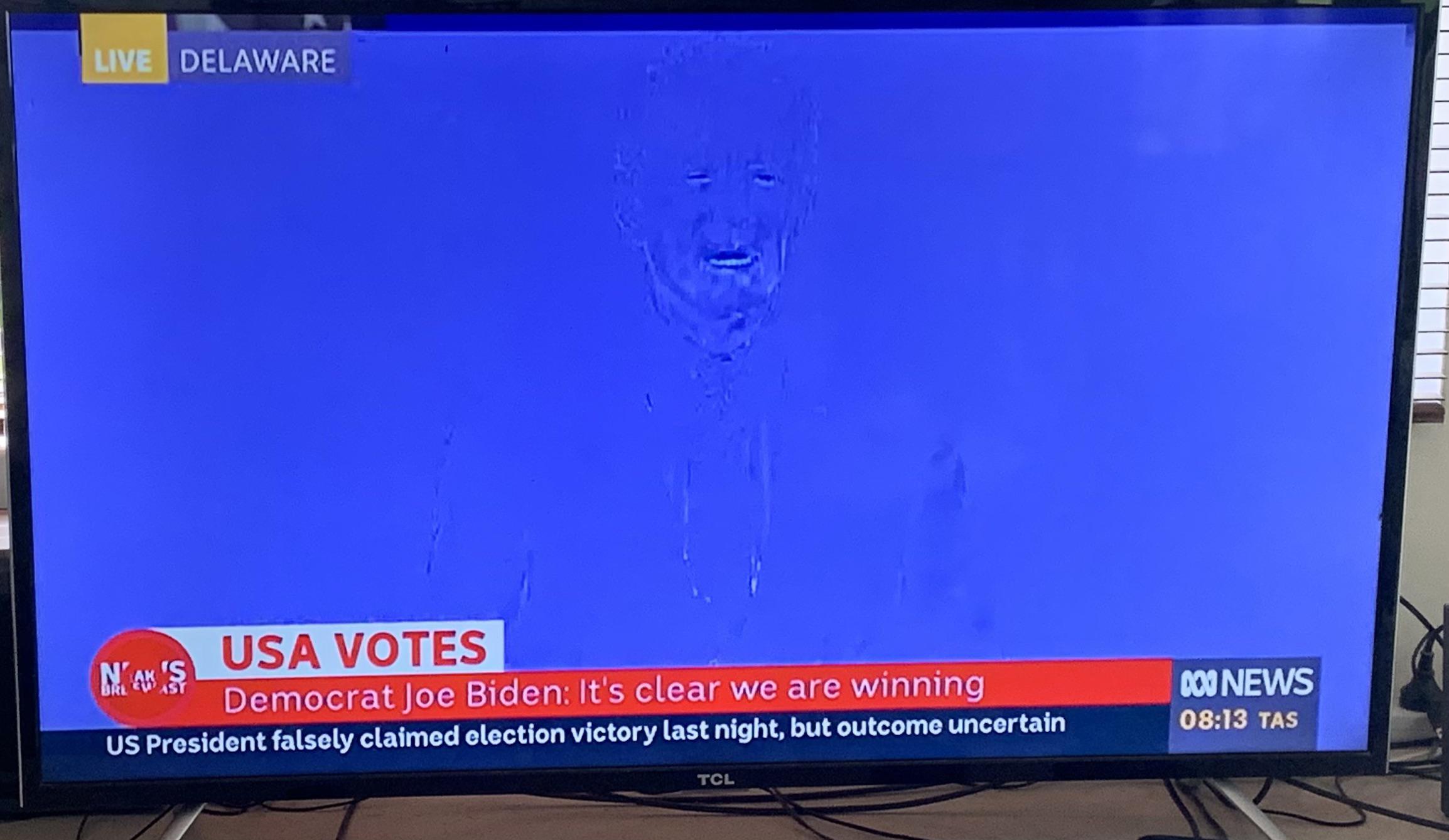 Blue Wave | Scrolller