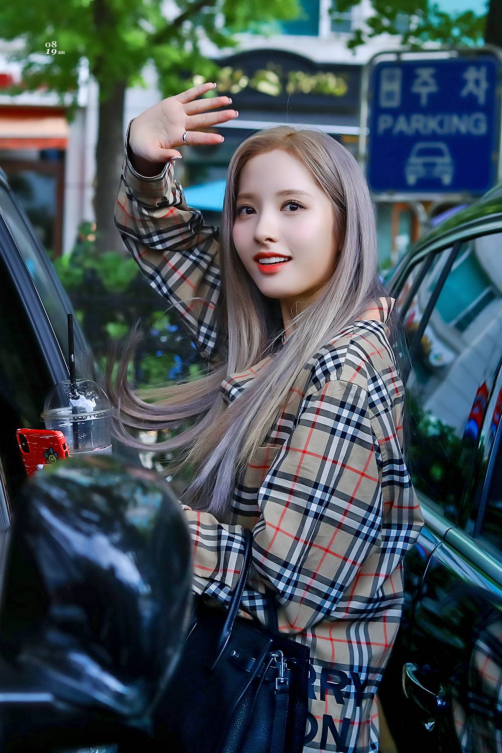 Bona 👋 | Scrolller