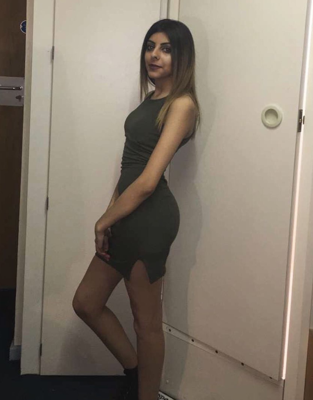 Booty on an Indian gal | Scrolller