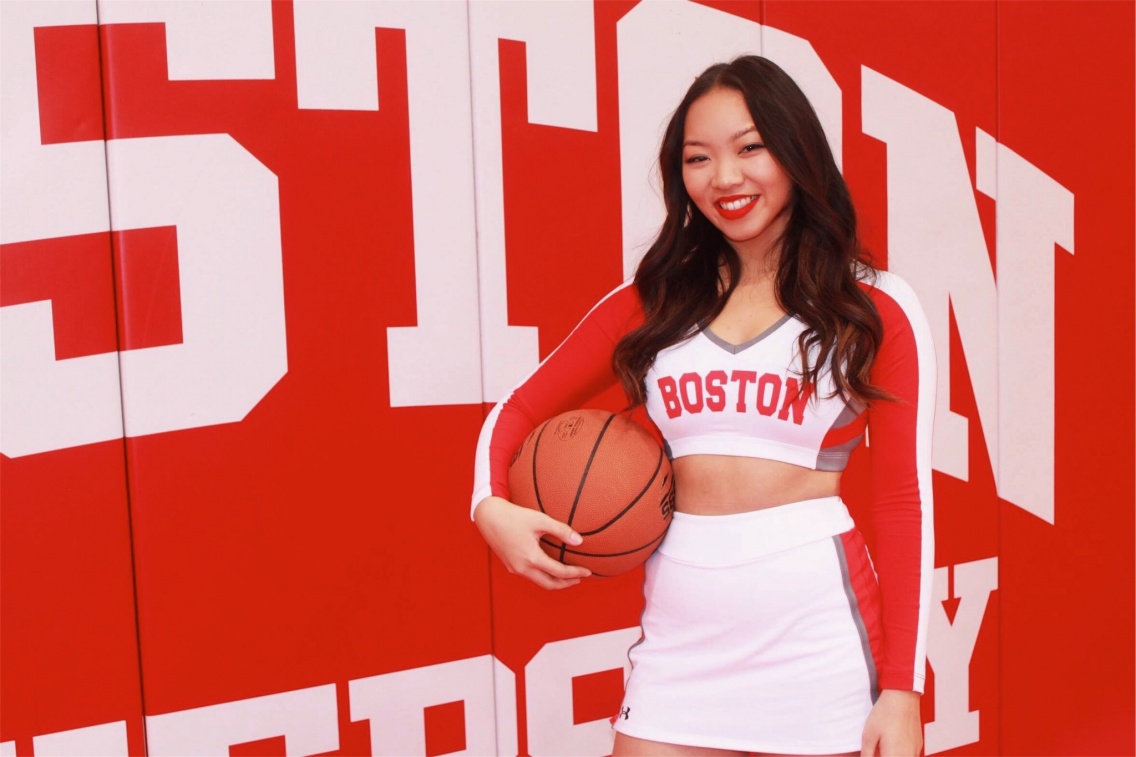 Boston Cheerleader | Scrolller