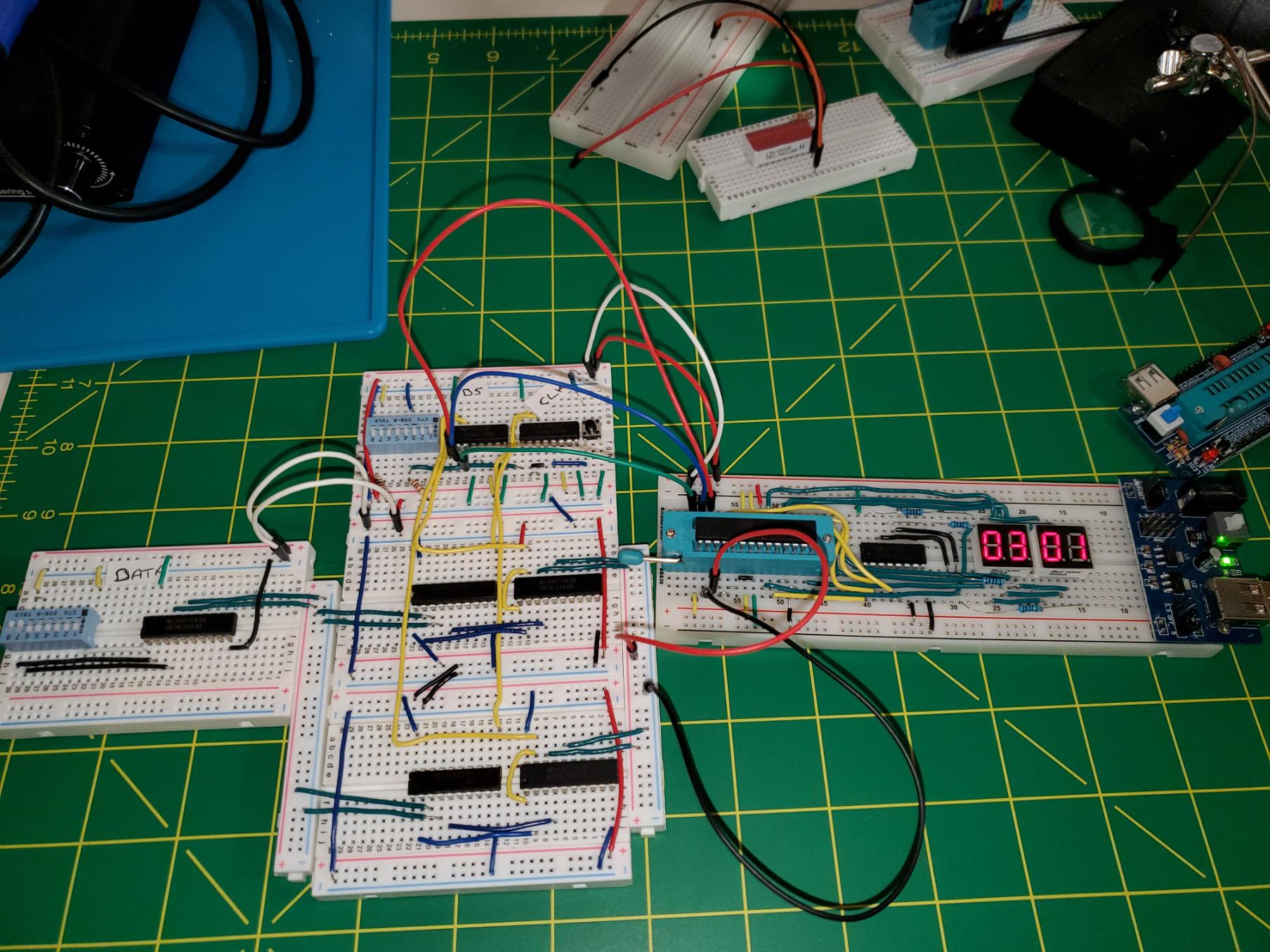 Breadboard prototype of the register for my 8-bit computer | Scrolller