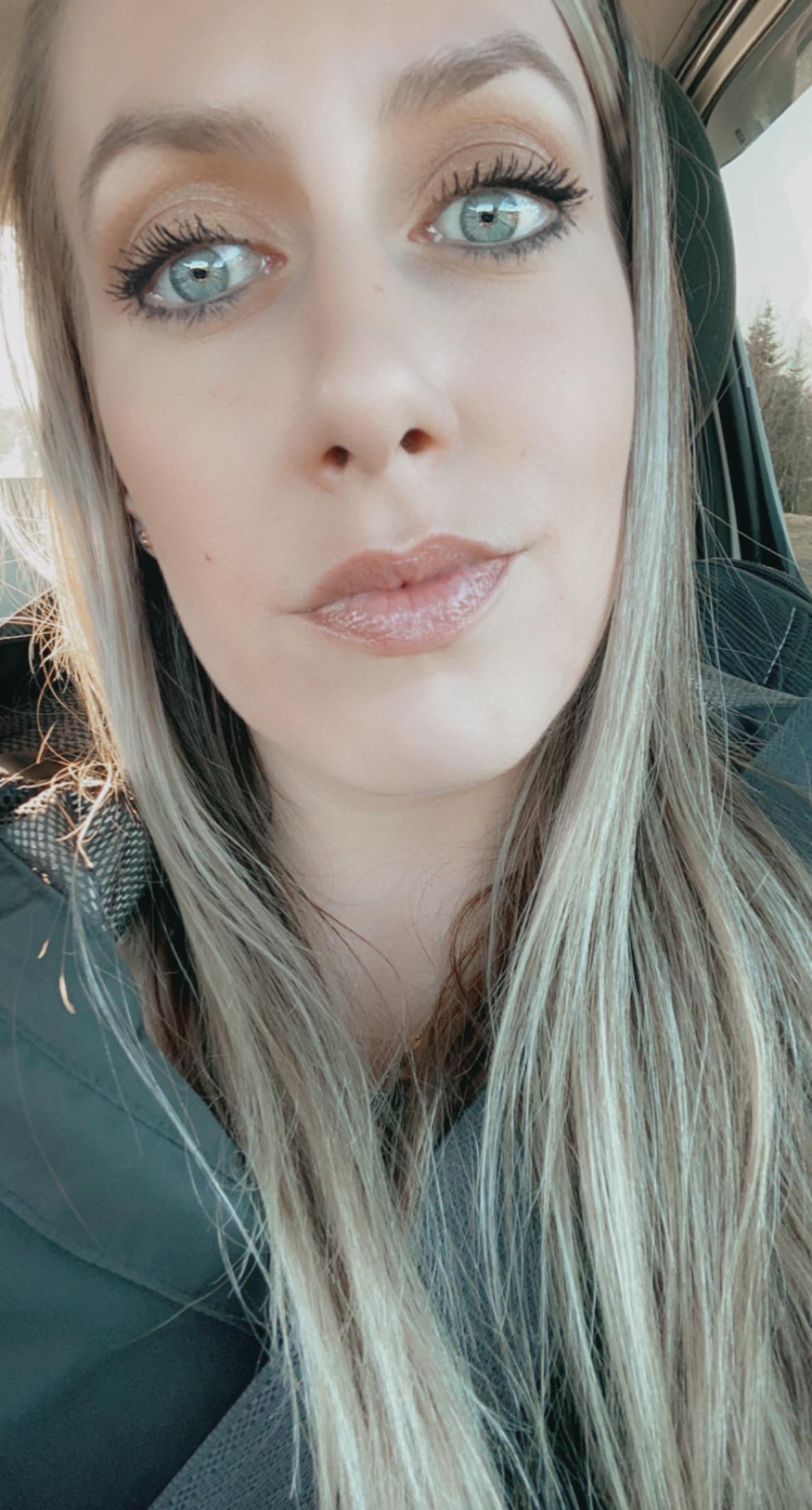 Bright eyes | Scrolller Bright eyes | Scrolller