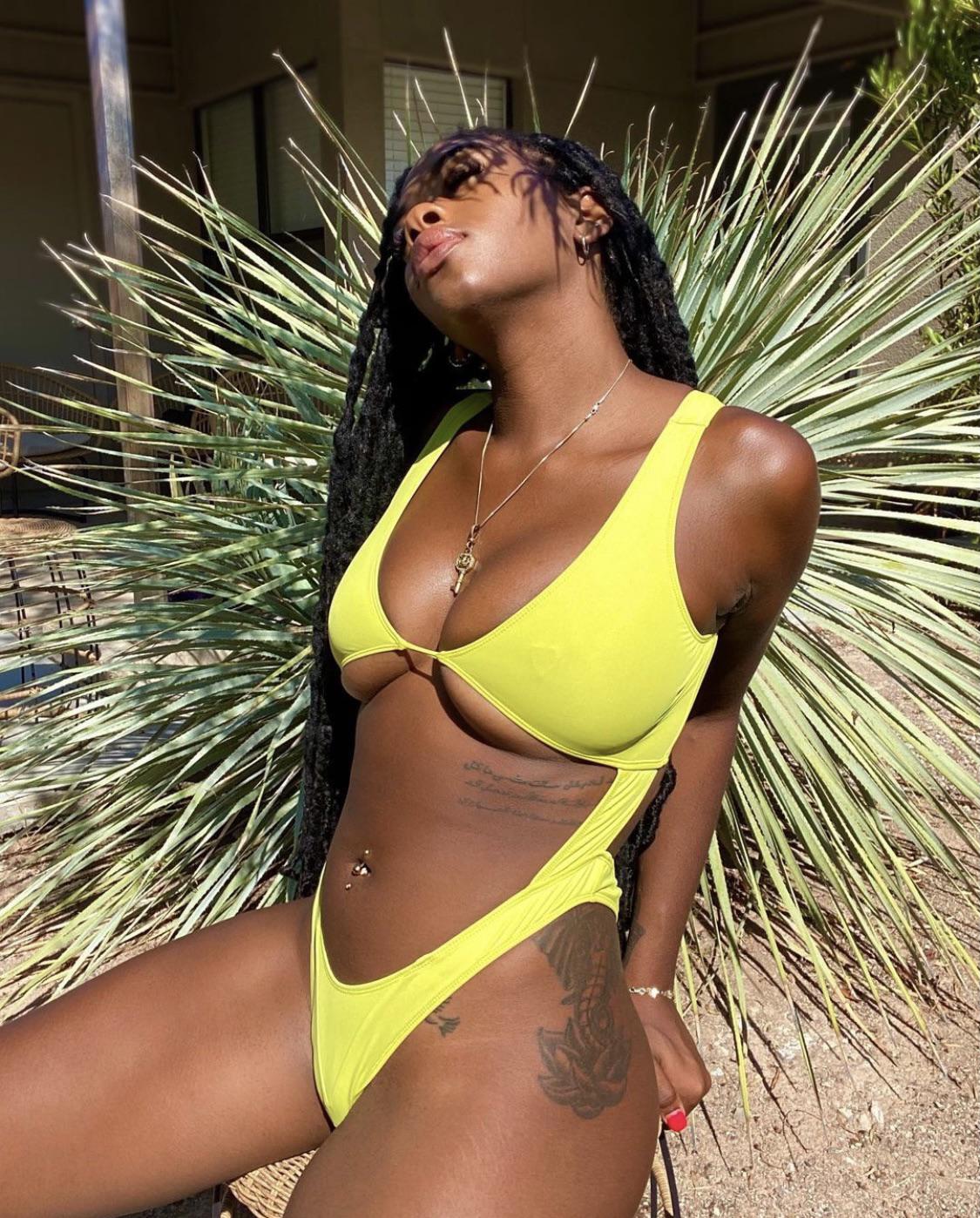 Bright neon | Scrolller