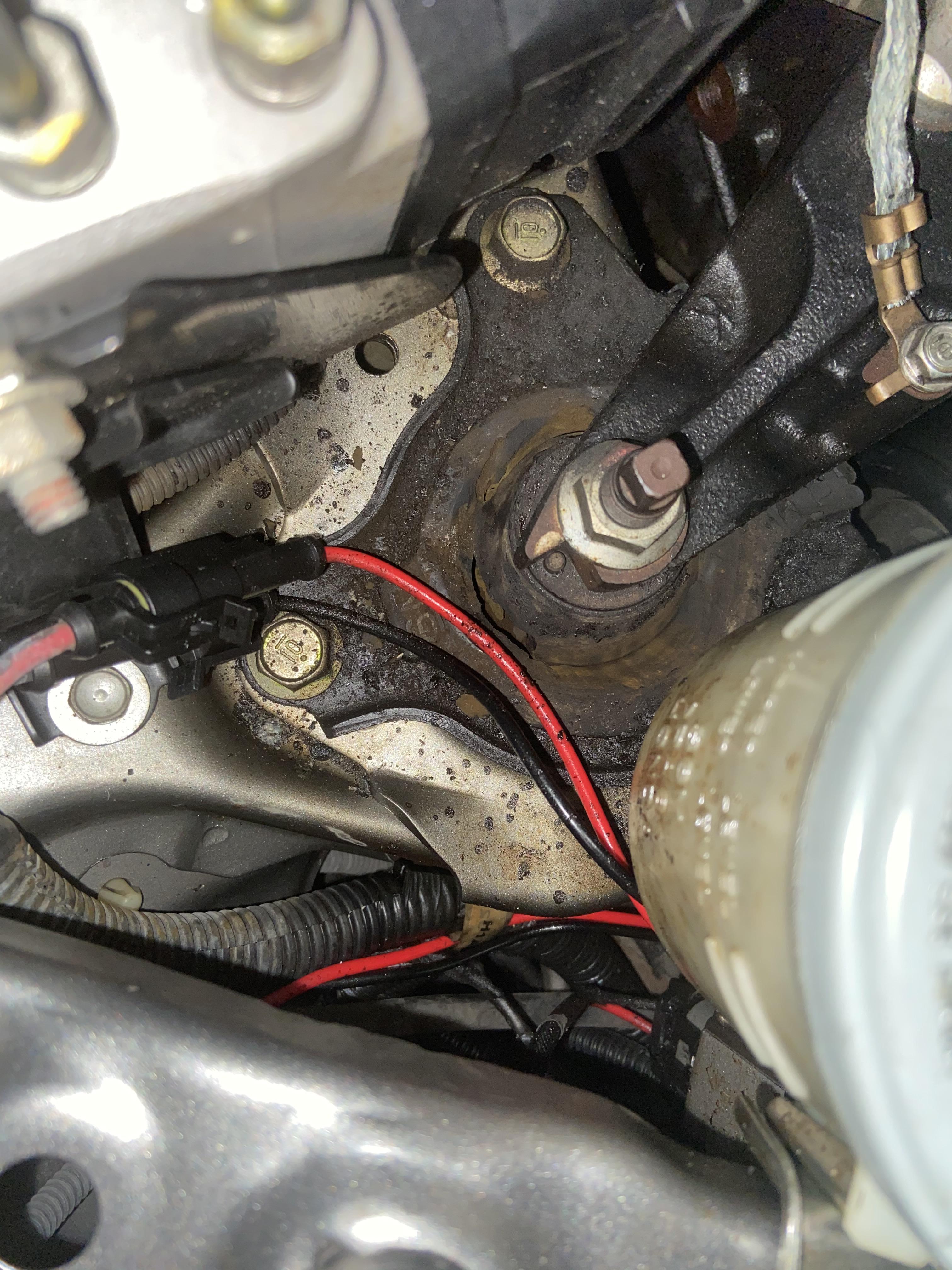 Broken motor mount? | Scrolller