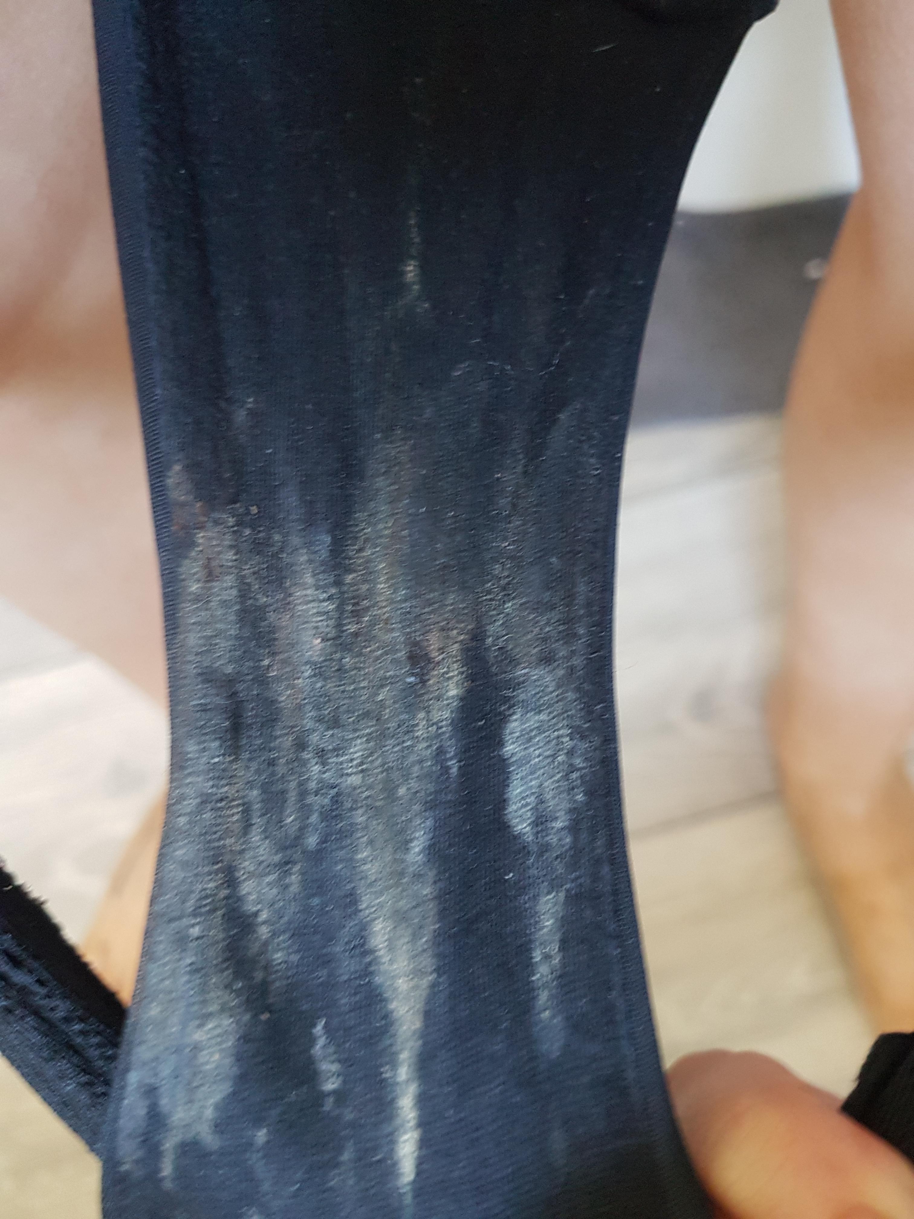 Brown discharge,sweat,grool | Scrolller