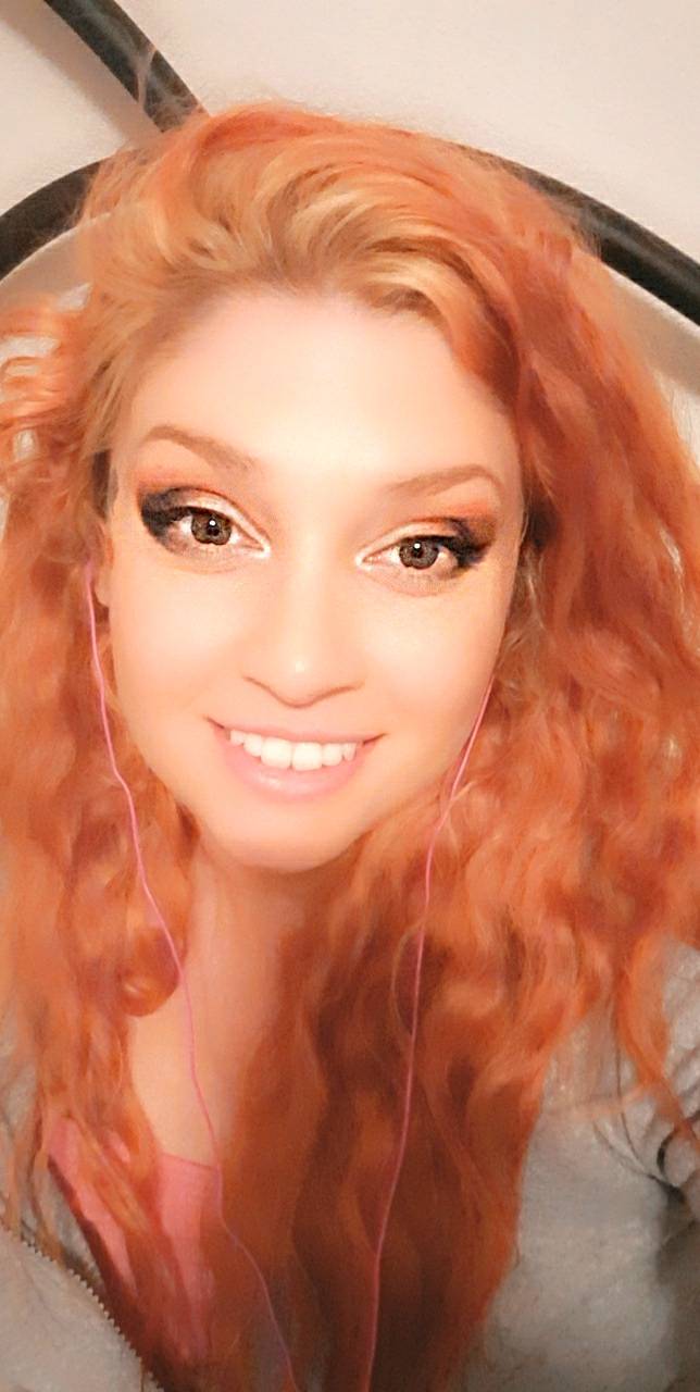 Brown eyes can pop too | Scrolller