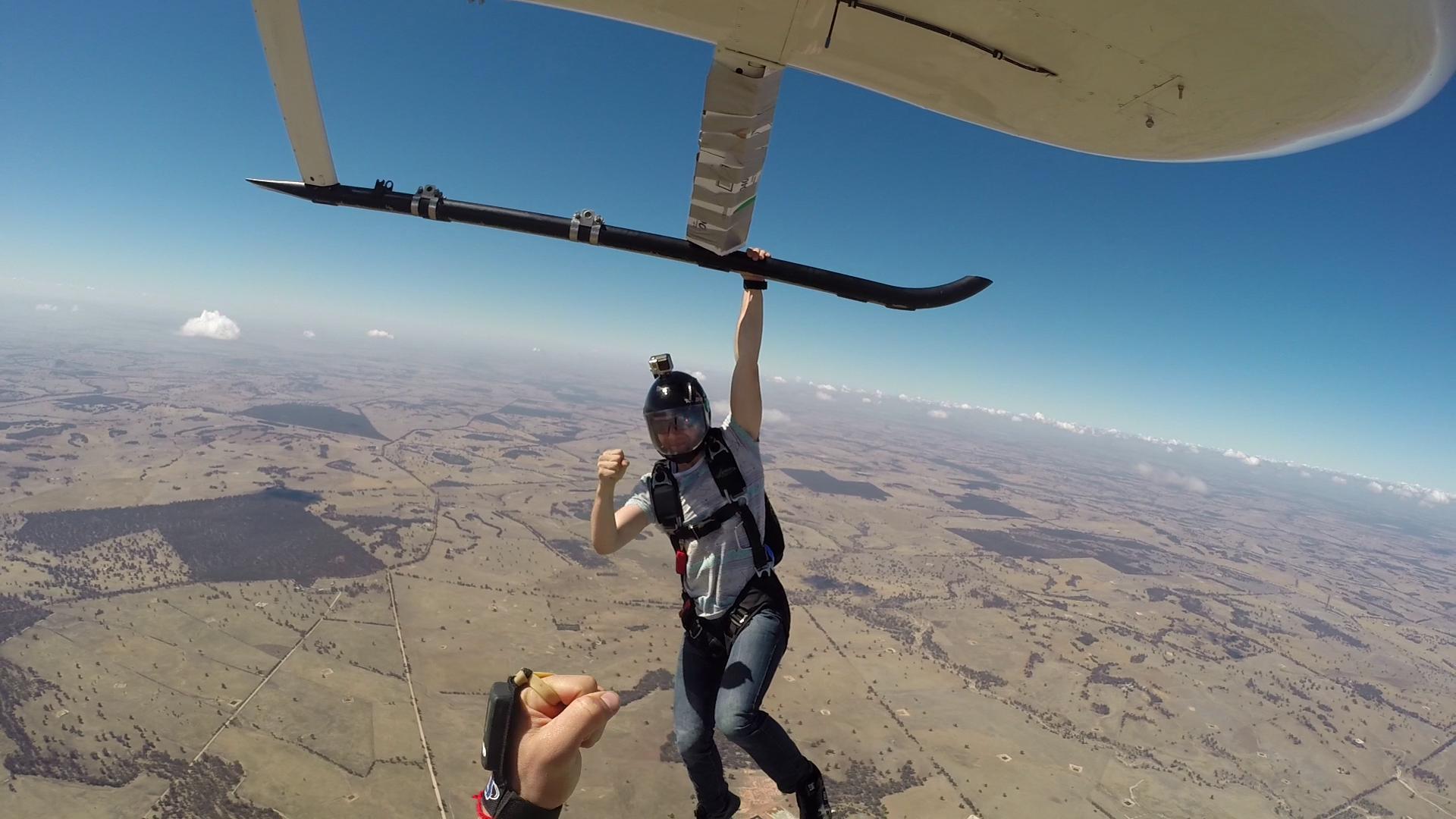 Bucket list goal complete: Scissors Paper Rock while hanging from a Helicopter. | Scrolller