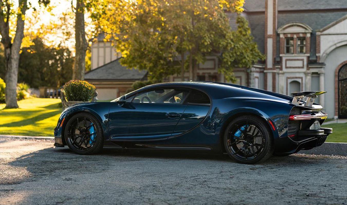 Bugatti Chiron | Scrolller