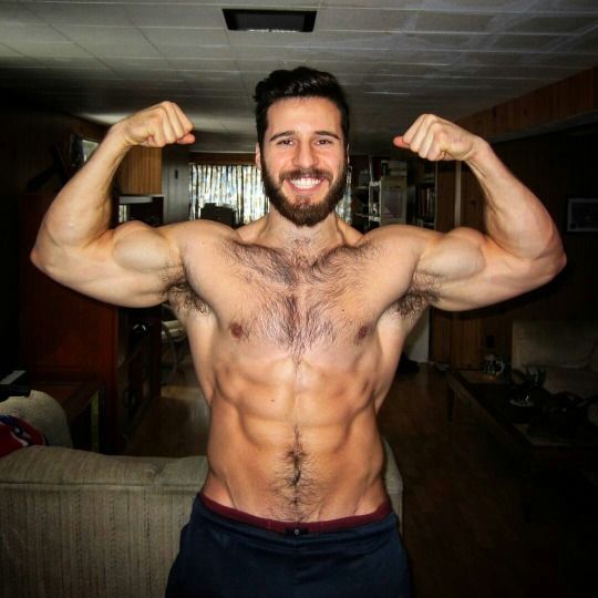 Bulging biceps | Scrolller