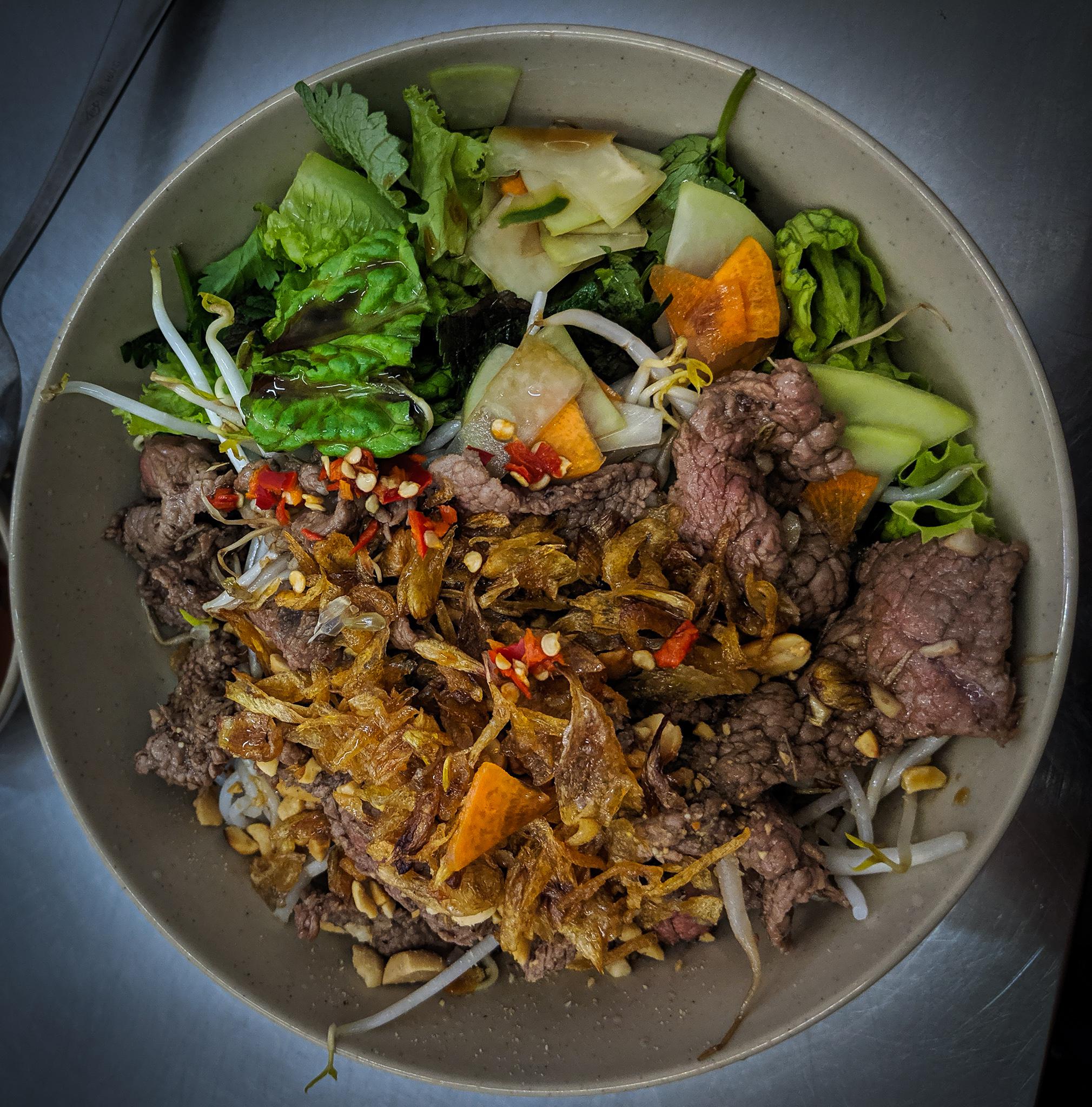 Bun Bo Nam Bo 🥢 | Scrolller