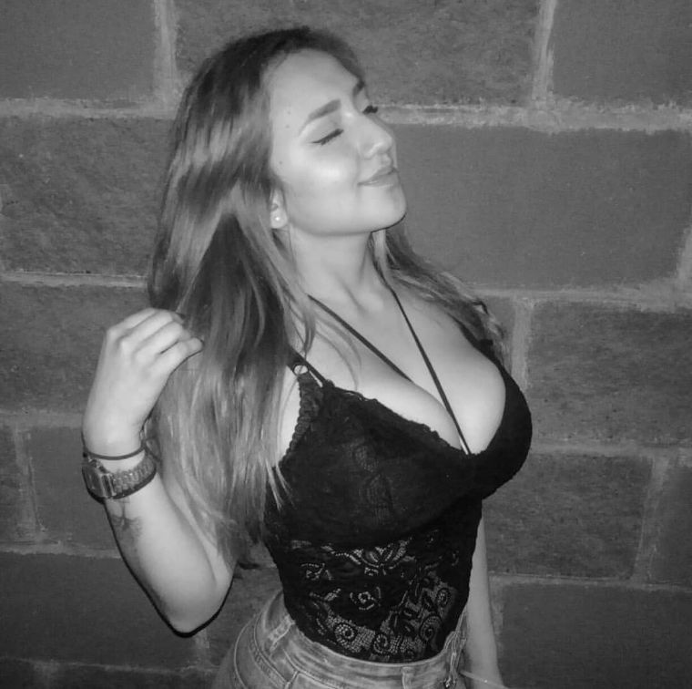Busty Scrolller