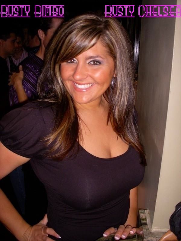 Busty Chelsea | Scrolller